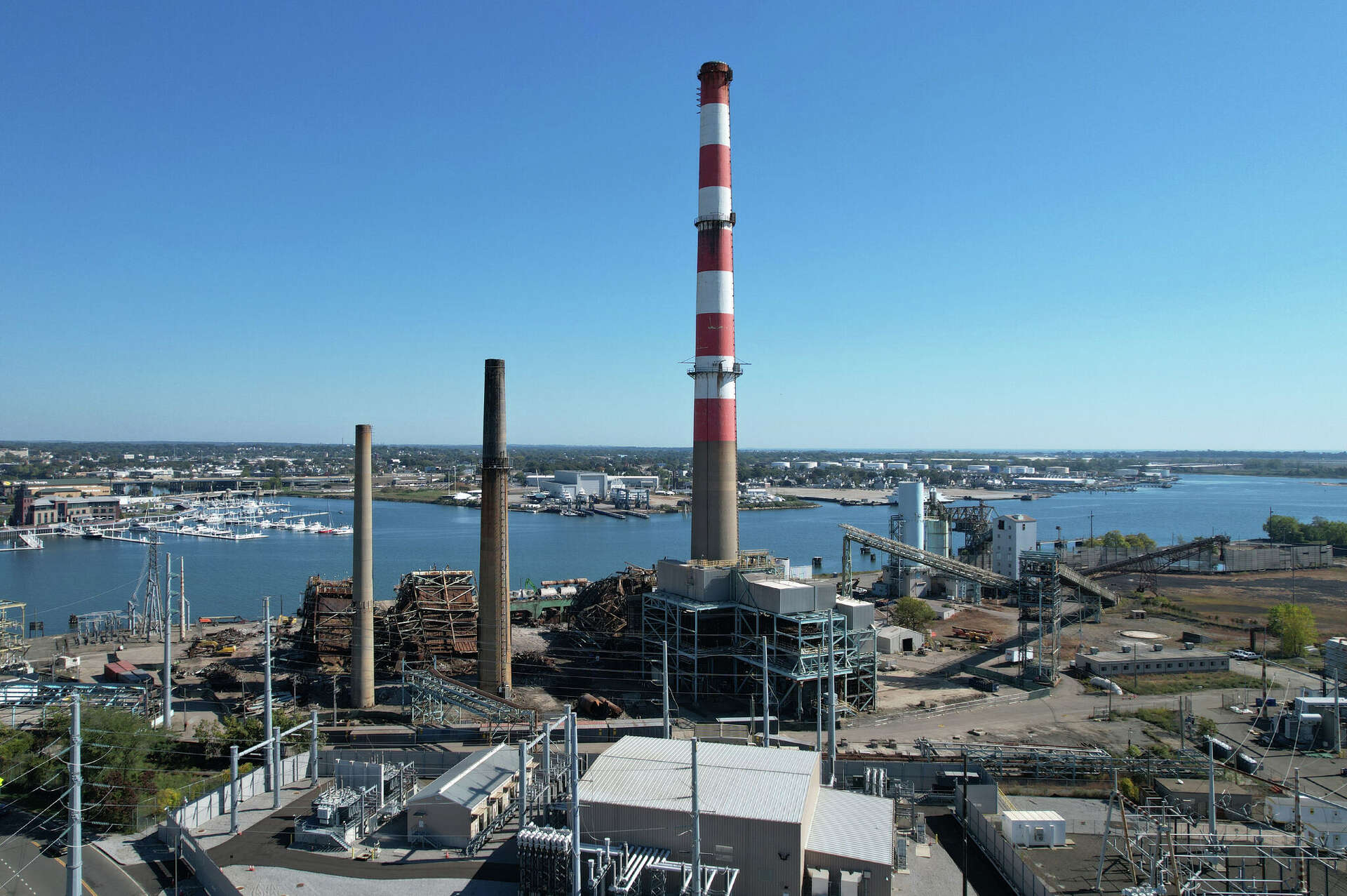 Bridgeport petition seeks to save iconic smokestack from demolition