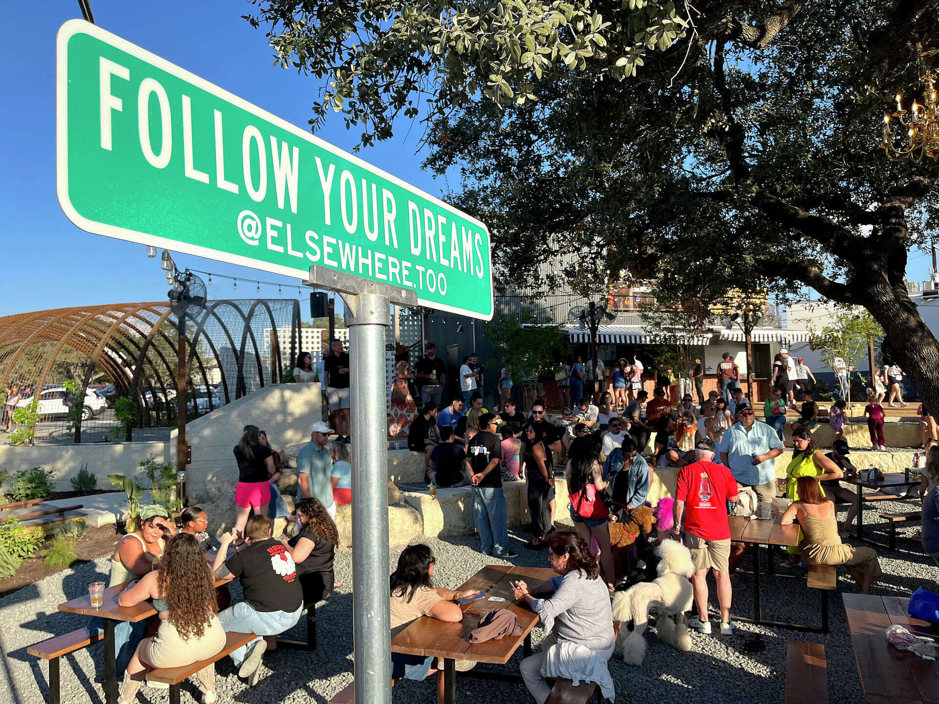 Elsewhere Too opens, bringing crowd for Ferris wheel