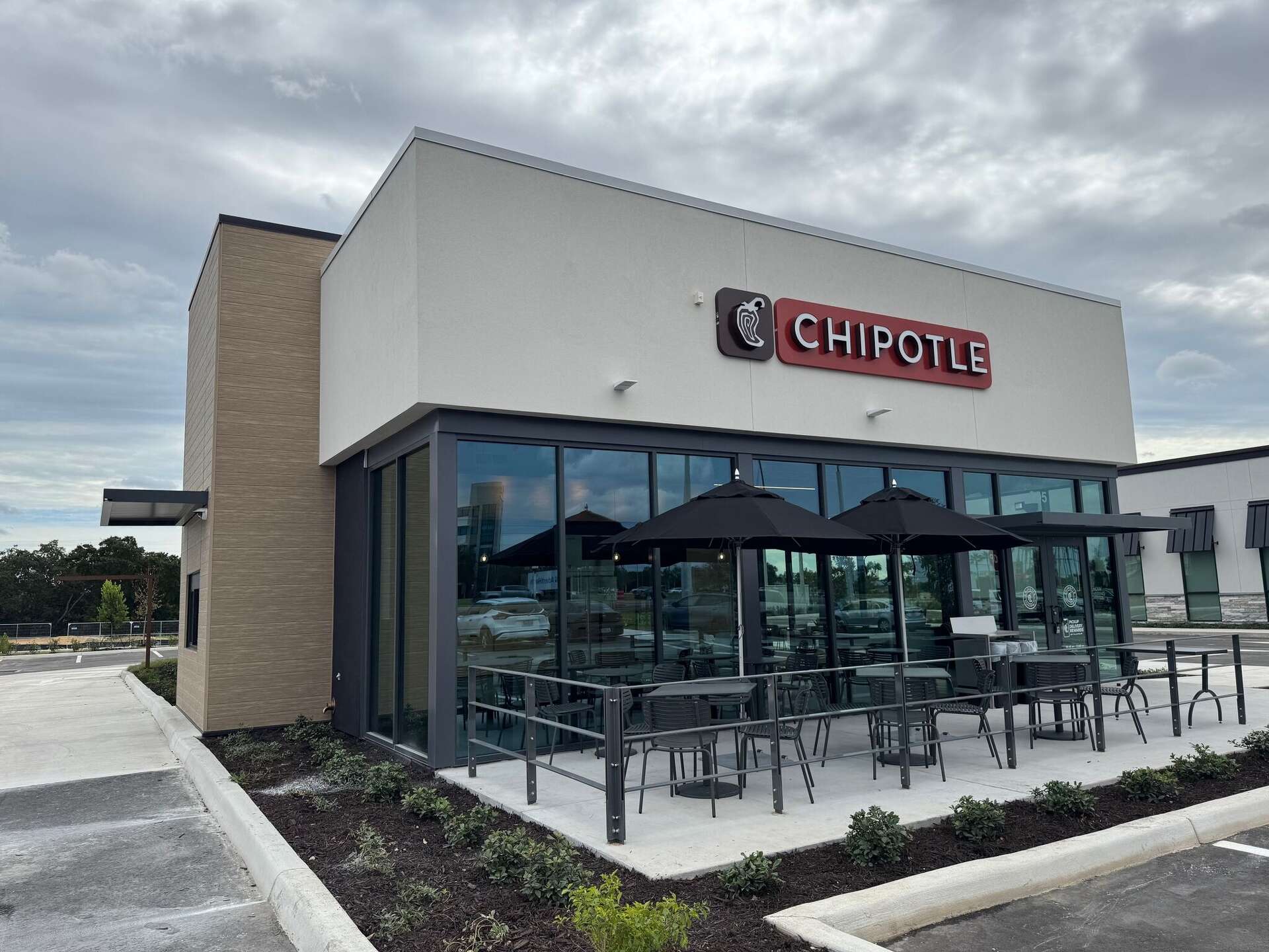 Berlin Chipotle opens Wednesday with drive-thru Chipotlane
