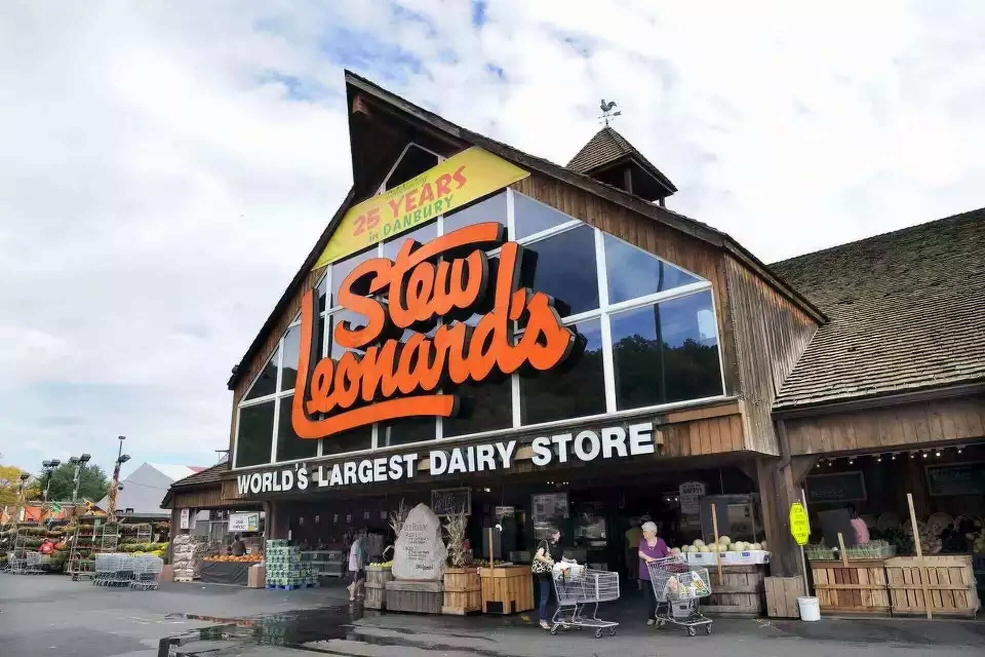 Danbury ‘delighted’ as judge throws out Stew Leonard’s tax appeal