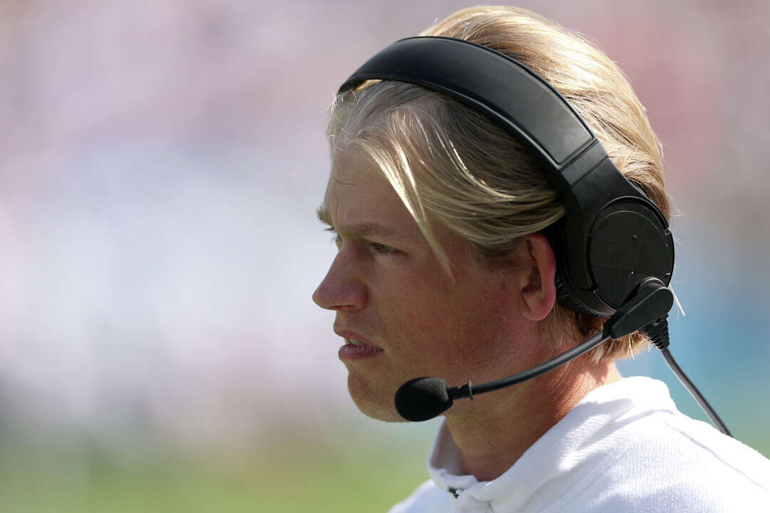 Report: UCLA's Jerry Neuheisel was offered UConn OC job