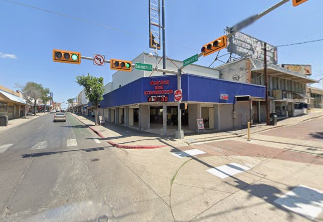 Death investigation opens in downtown Laredo as man found unresponsive