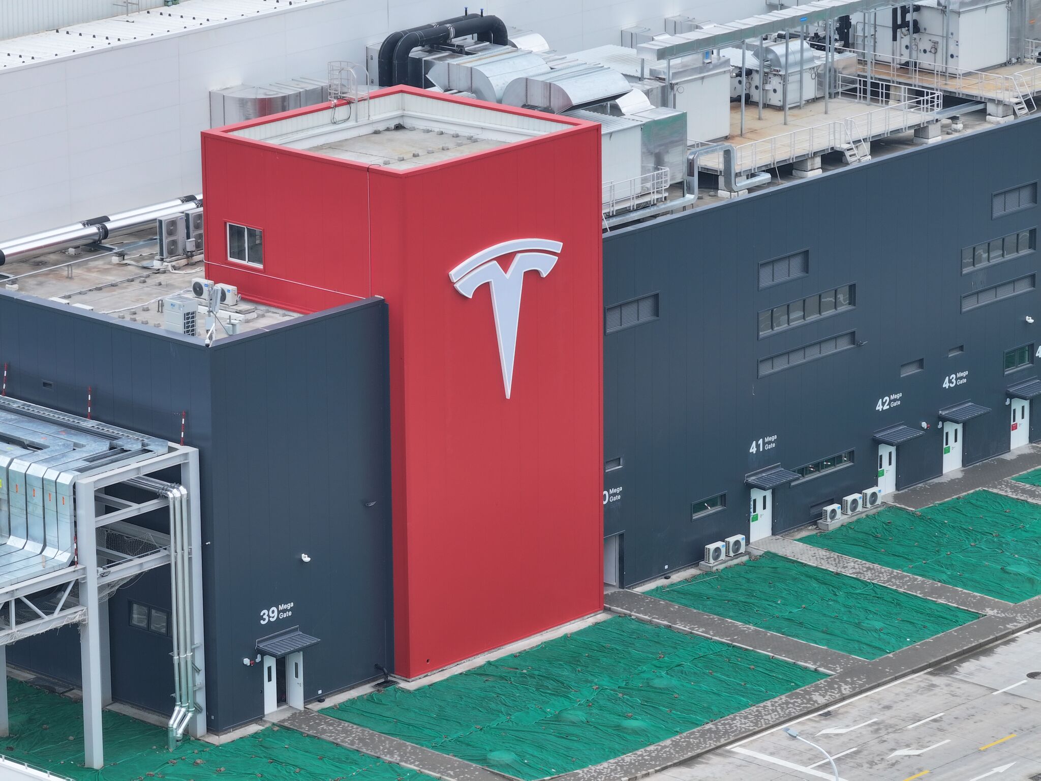 Could Tesla equipment aid Texas' power grid?