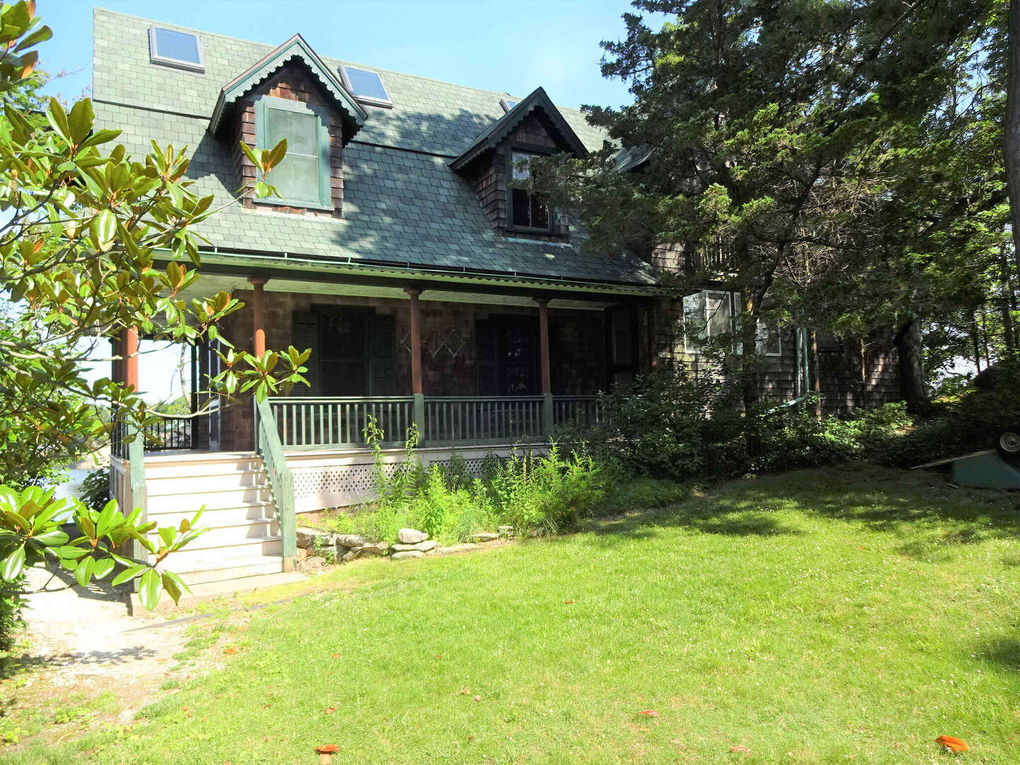 Wayland Island, one of the Thimbles off Branford, sells for $2.75m