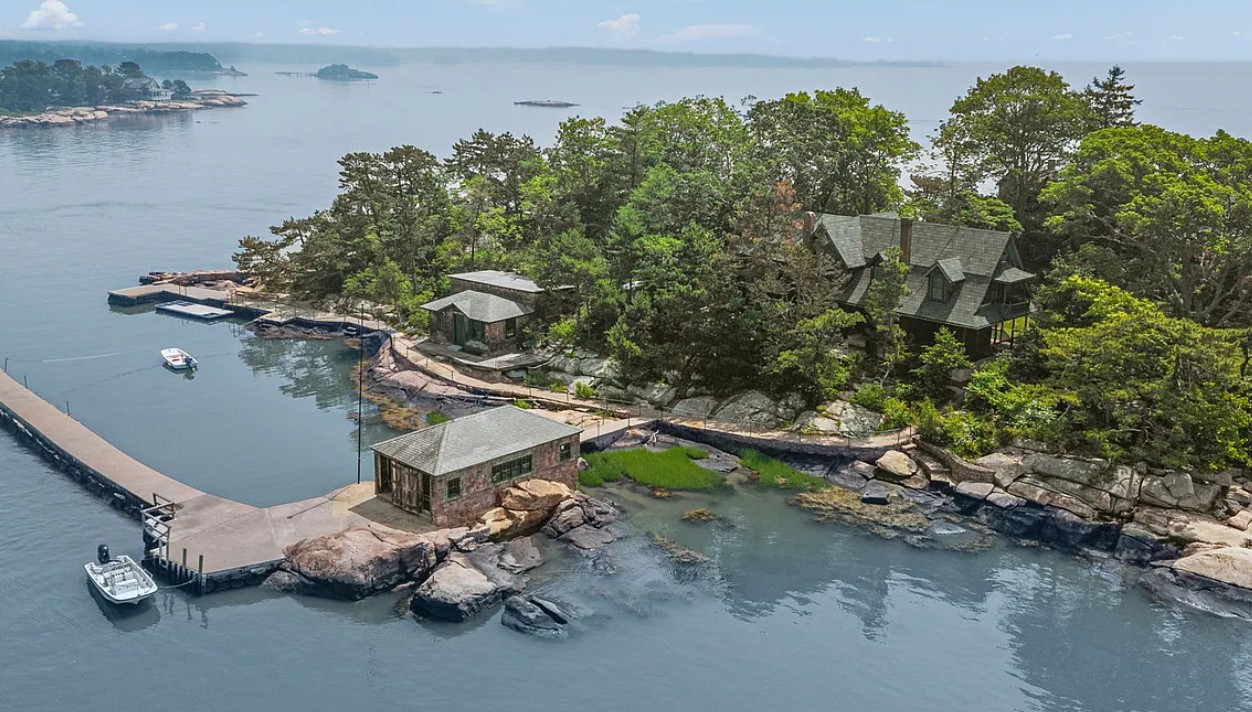 Wayland Island, one of the Thimbles off Branford, sells for $2.75m