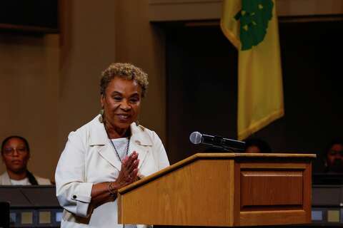 Oakland council advances Mayor Barbara Lee’s charter reform proposal