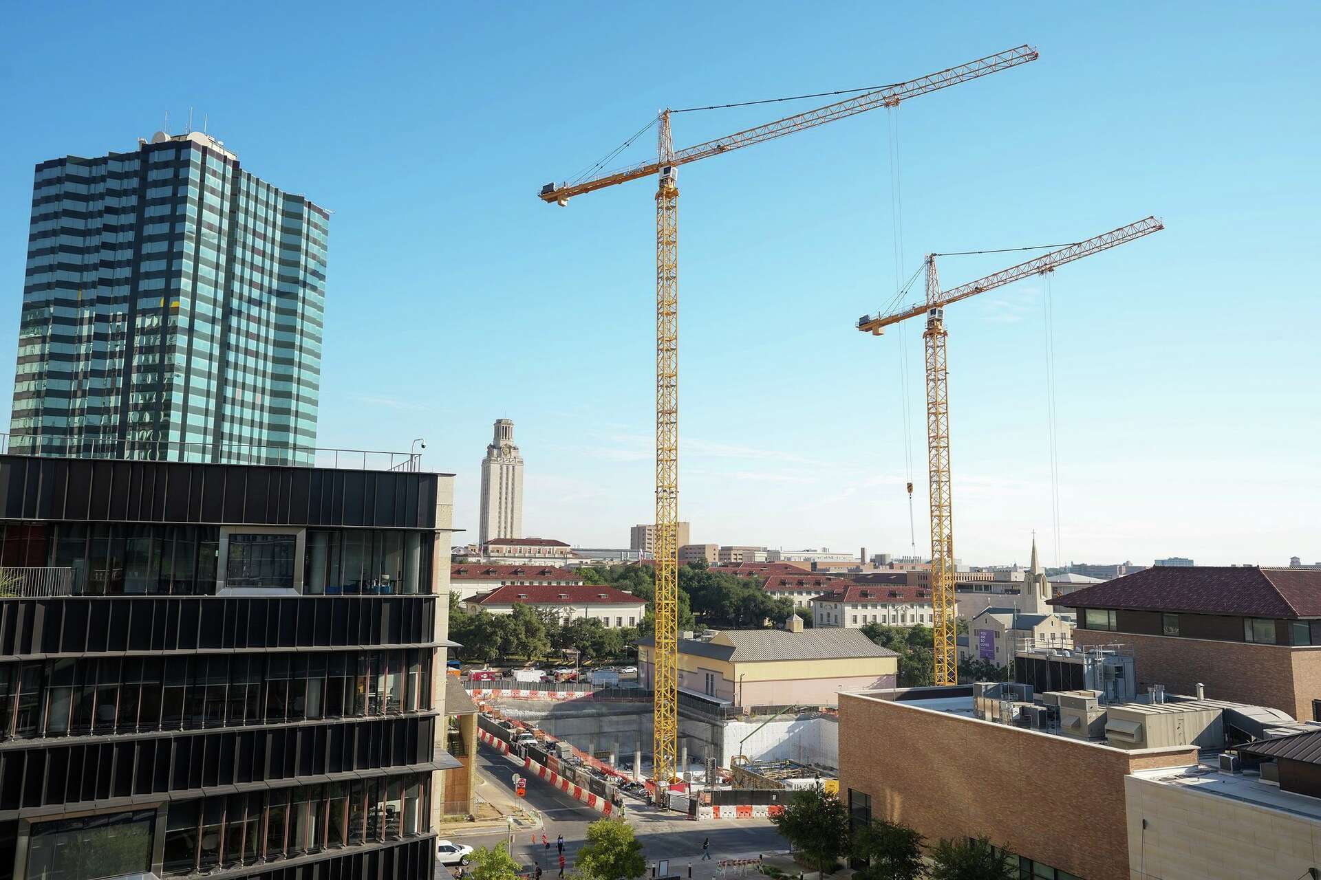 UT Business Dean talks legacy, Mulva Hall as she prepares to step down