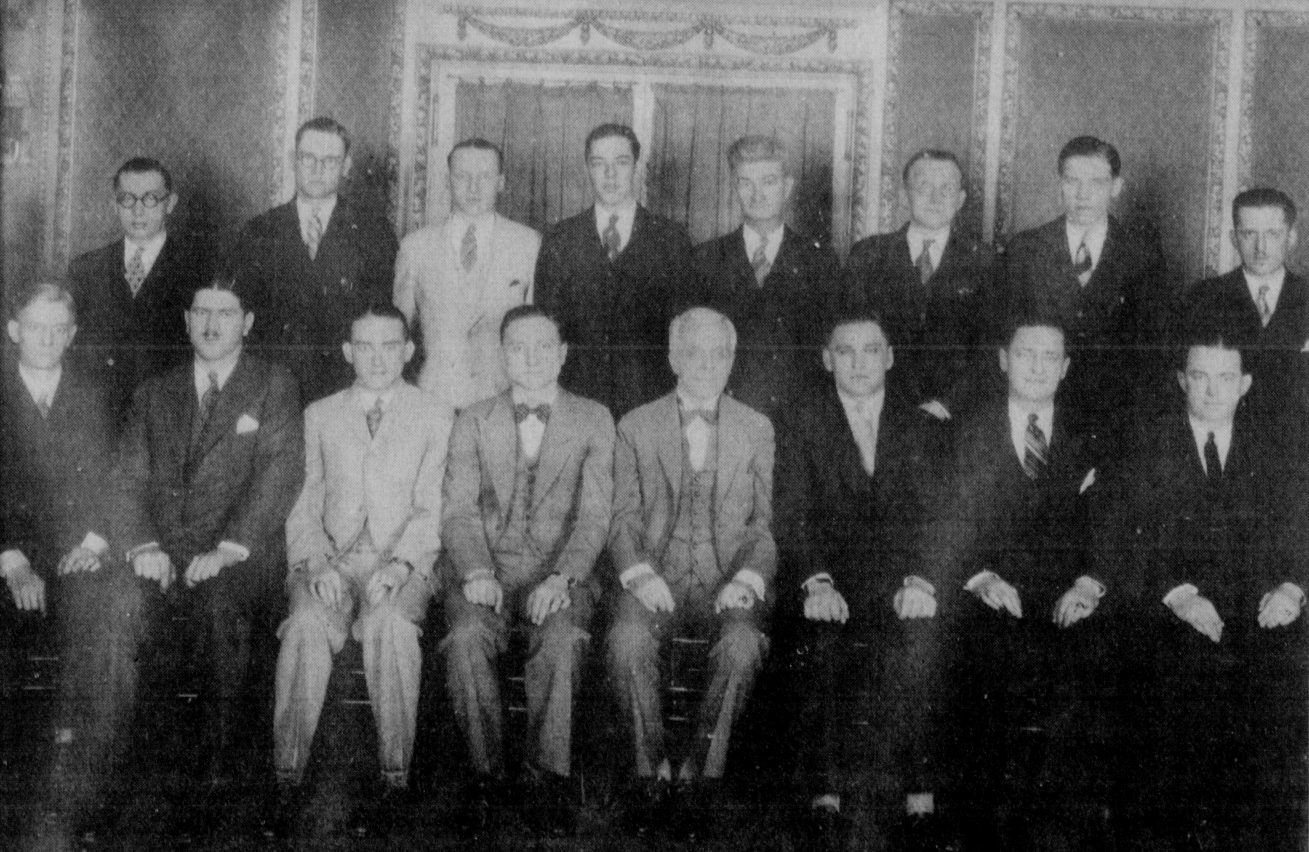 Gately Stores managers gather in St. Louis in 1927 photo