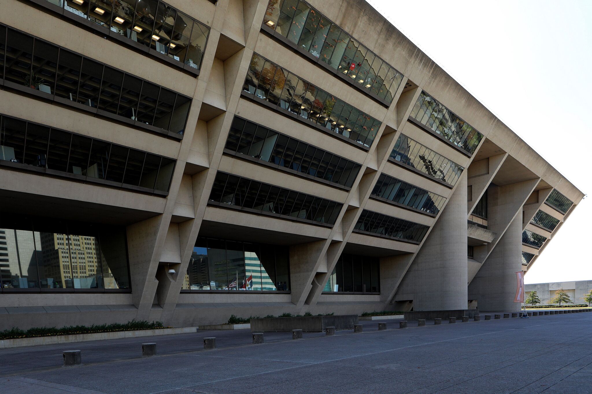 Dallas might demolish one of the world's most iconic buildings