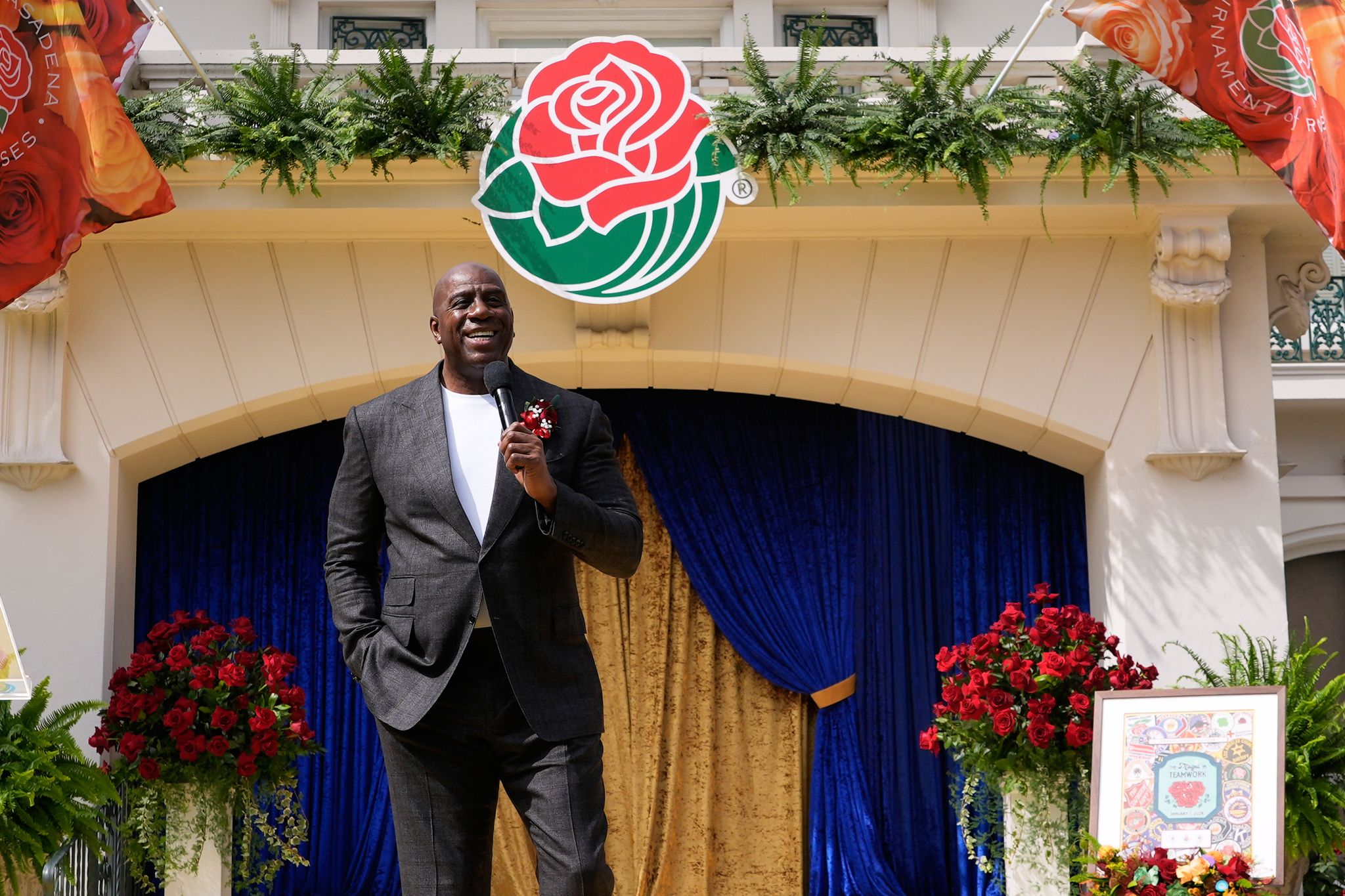 Magic Johnson to lead 137th Rose Parade as grand marshal