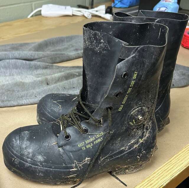 Waterbury man, 25, arrested in fatal shootings of his parents: Police