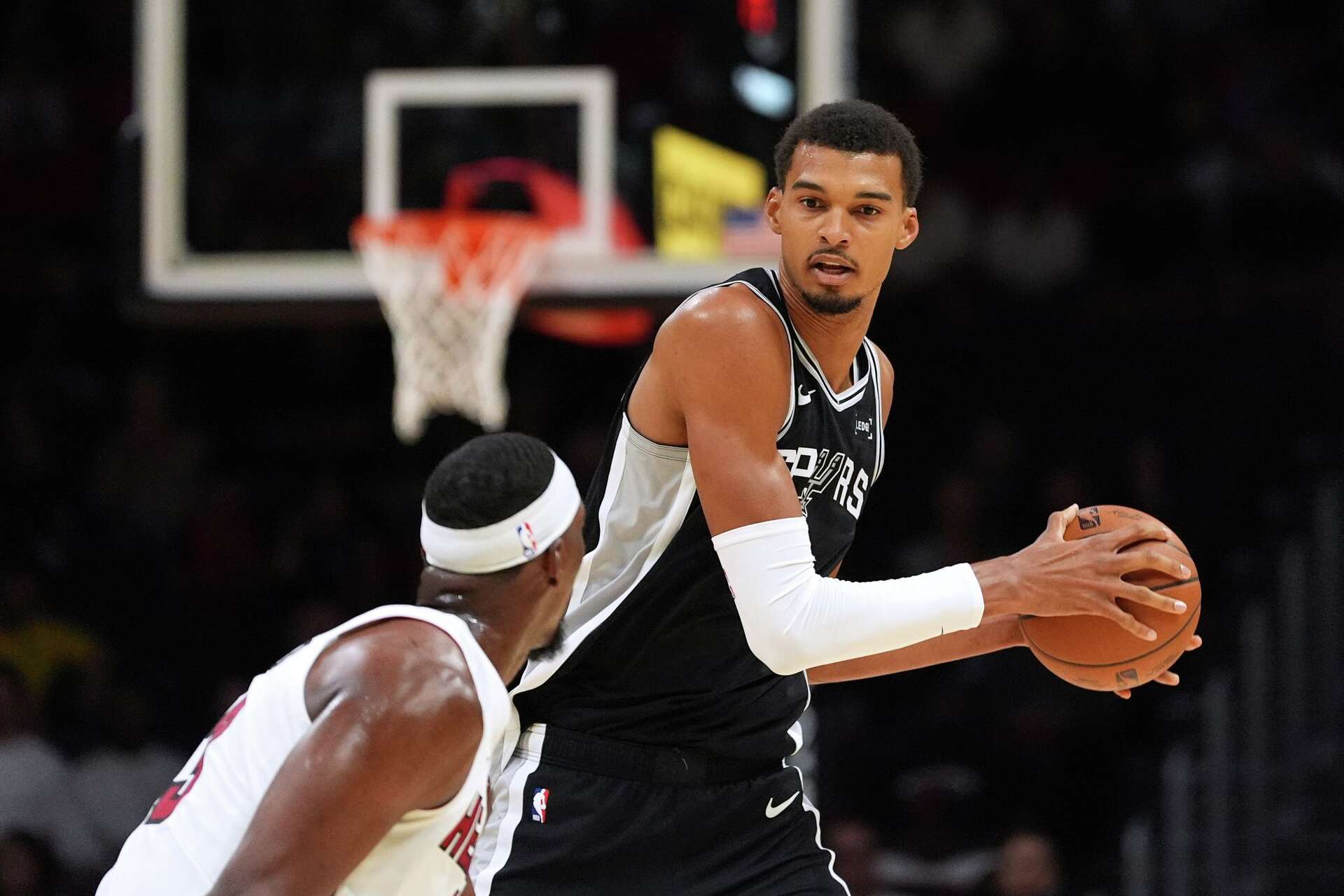 Keldon Johnson, Spurs down Miami to improve to 2-0 in preseason