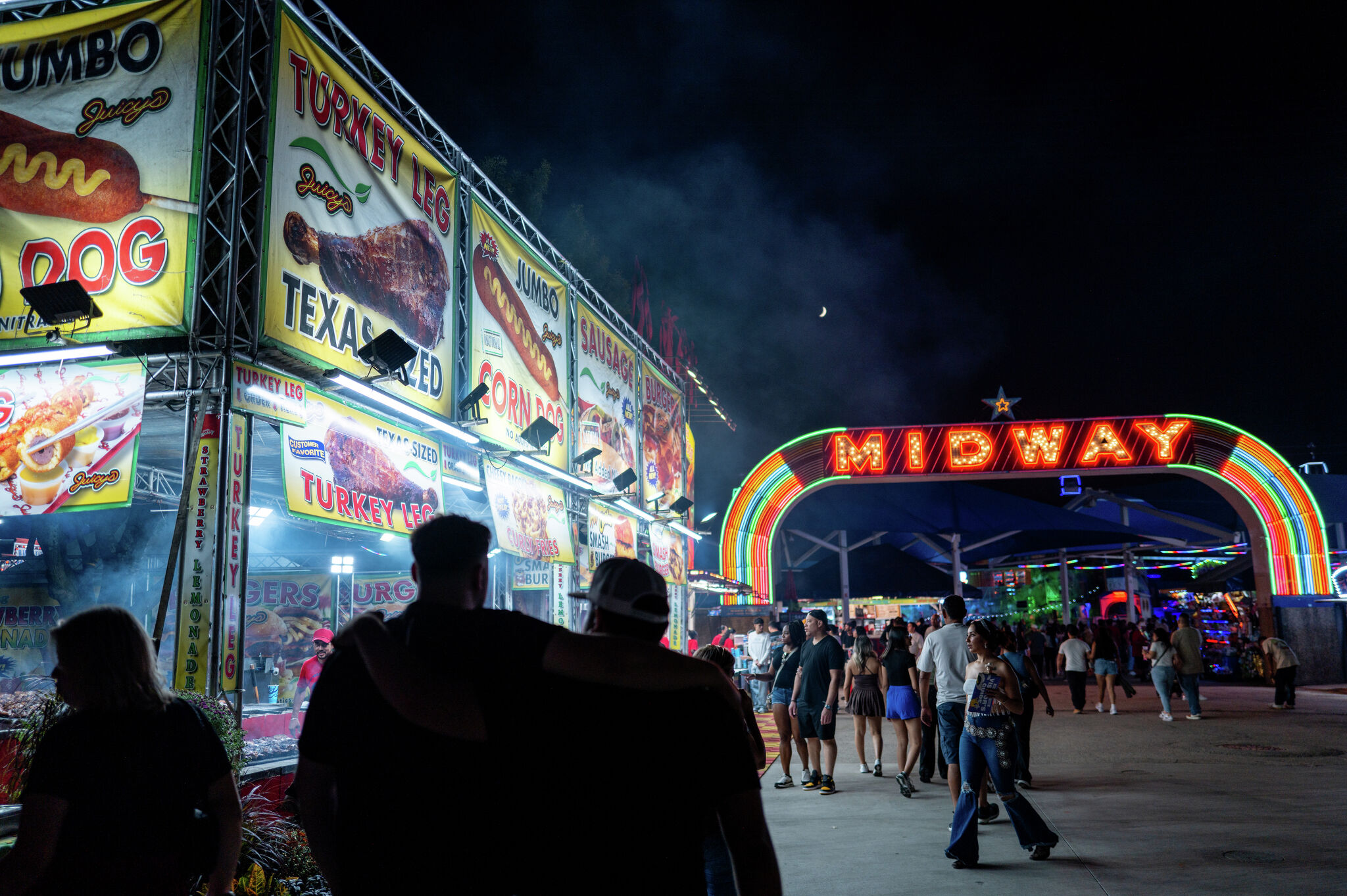From corn dogs to cornbread doughnuts: See 10 Texas State Fair foods