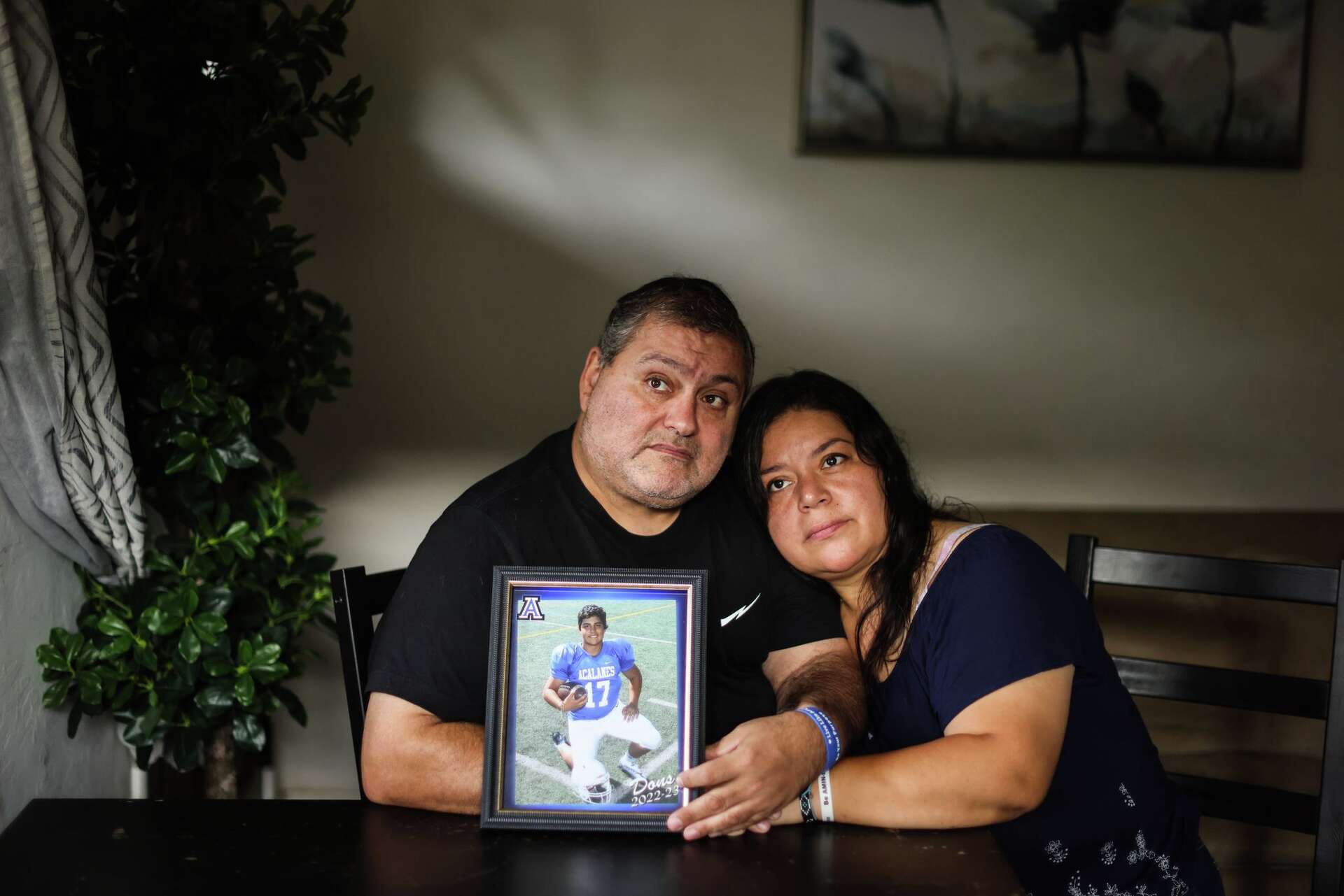 Family of teen who died after surgery sues John Muir, Stanford