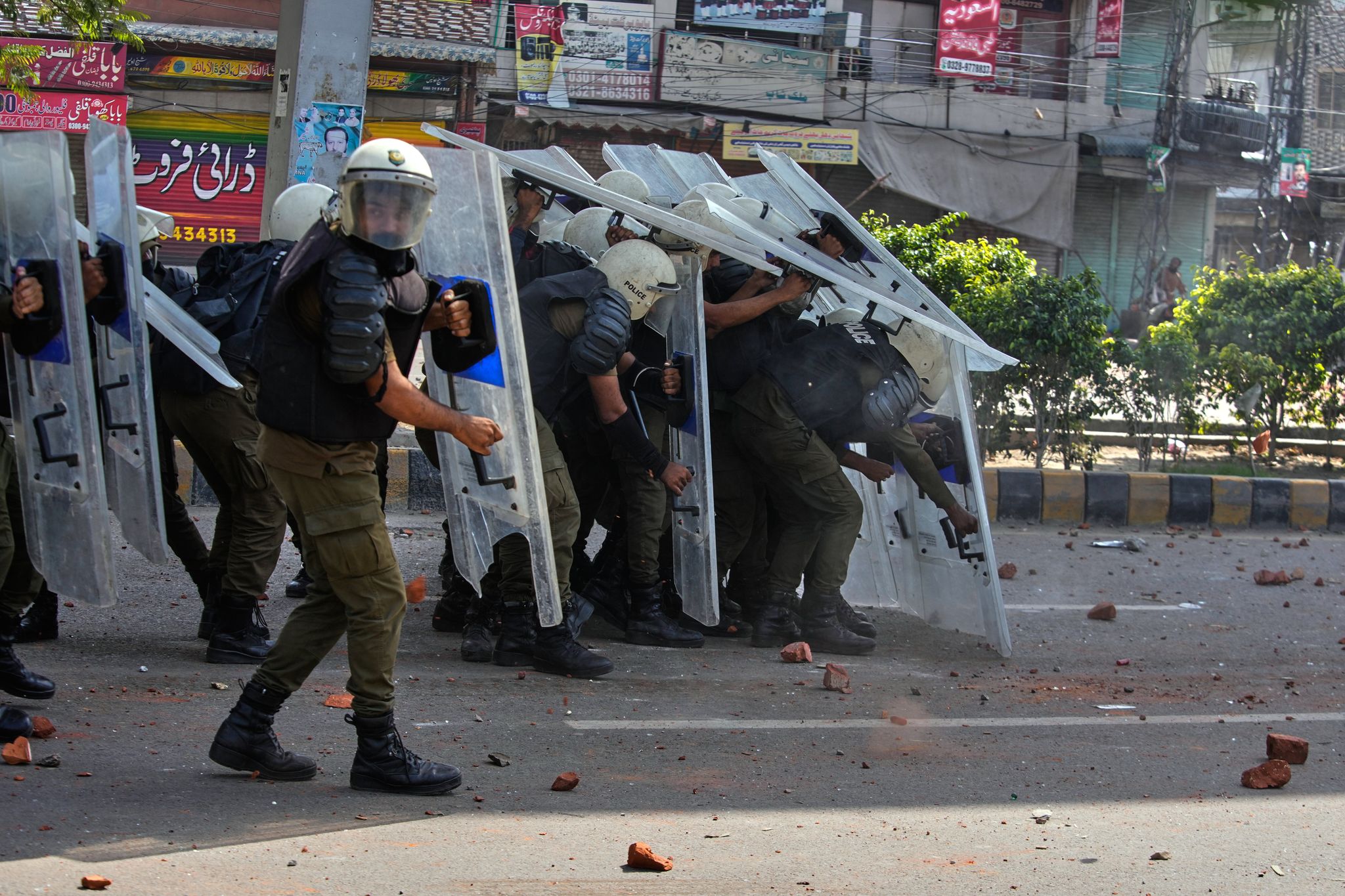 Arrests at pro-Palestinian protest after violence flares in Pakistan's ...