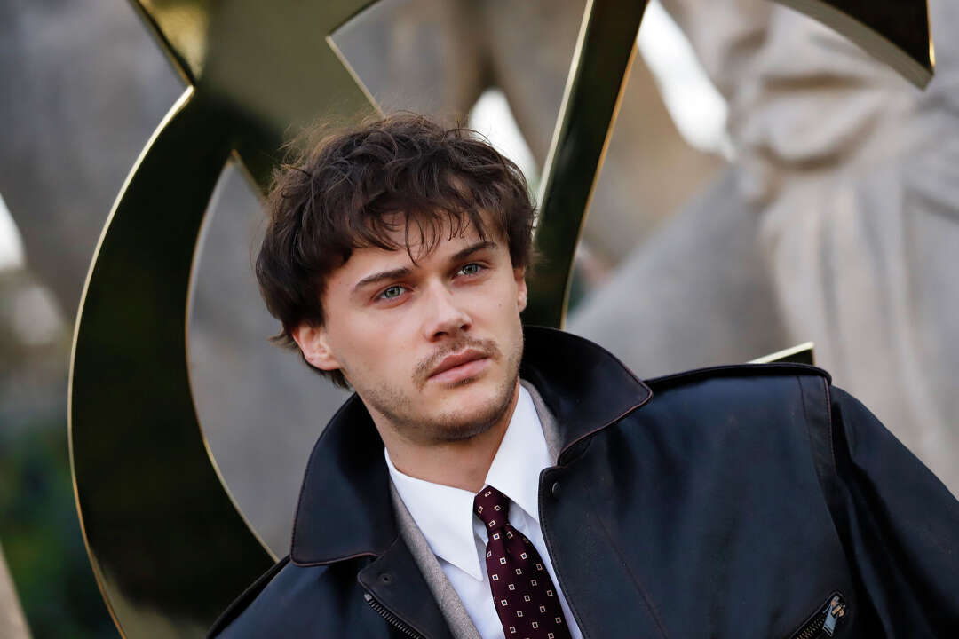 CT native Christopher Briney to star in 'Hacks' Season 5