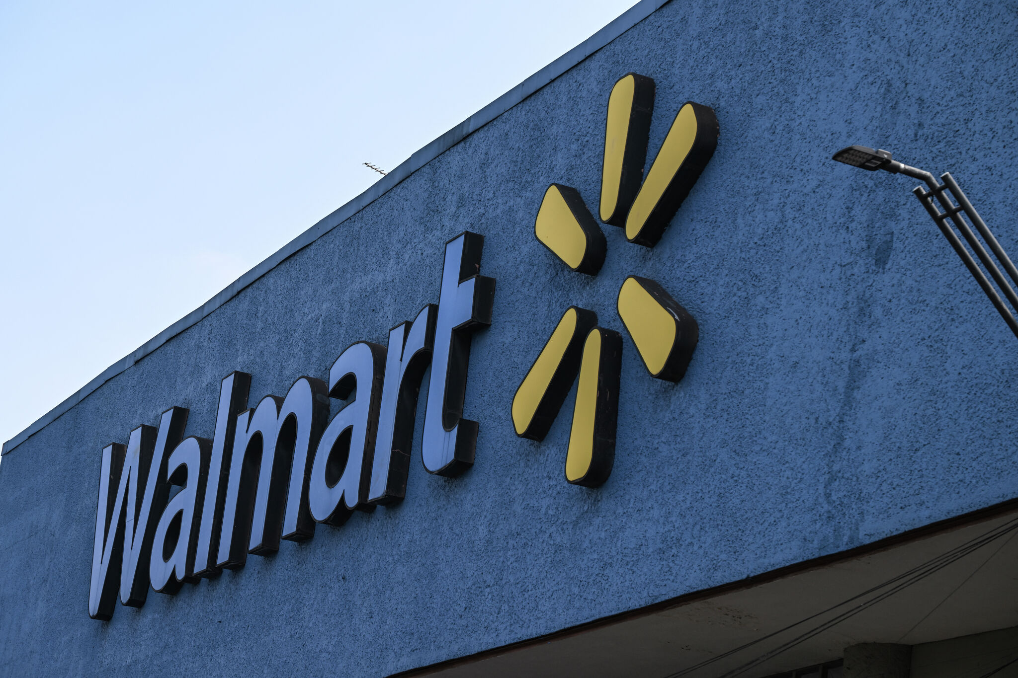 Walmart sets plans for $70M store in Austin-area suburb