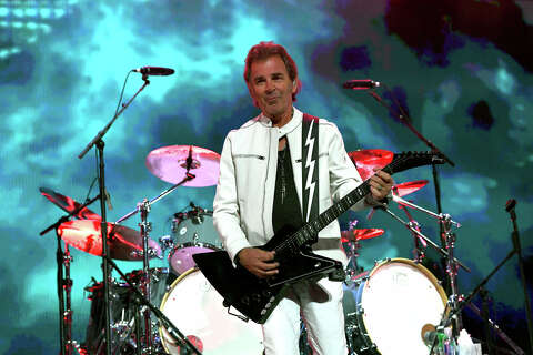 Journey keyboardist disputes reports he quit, will continue tour