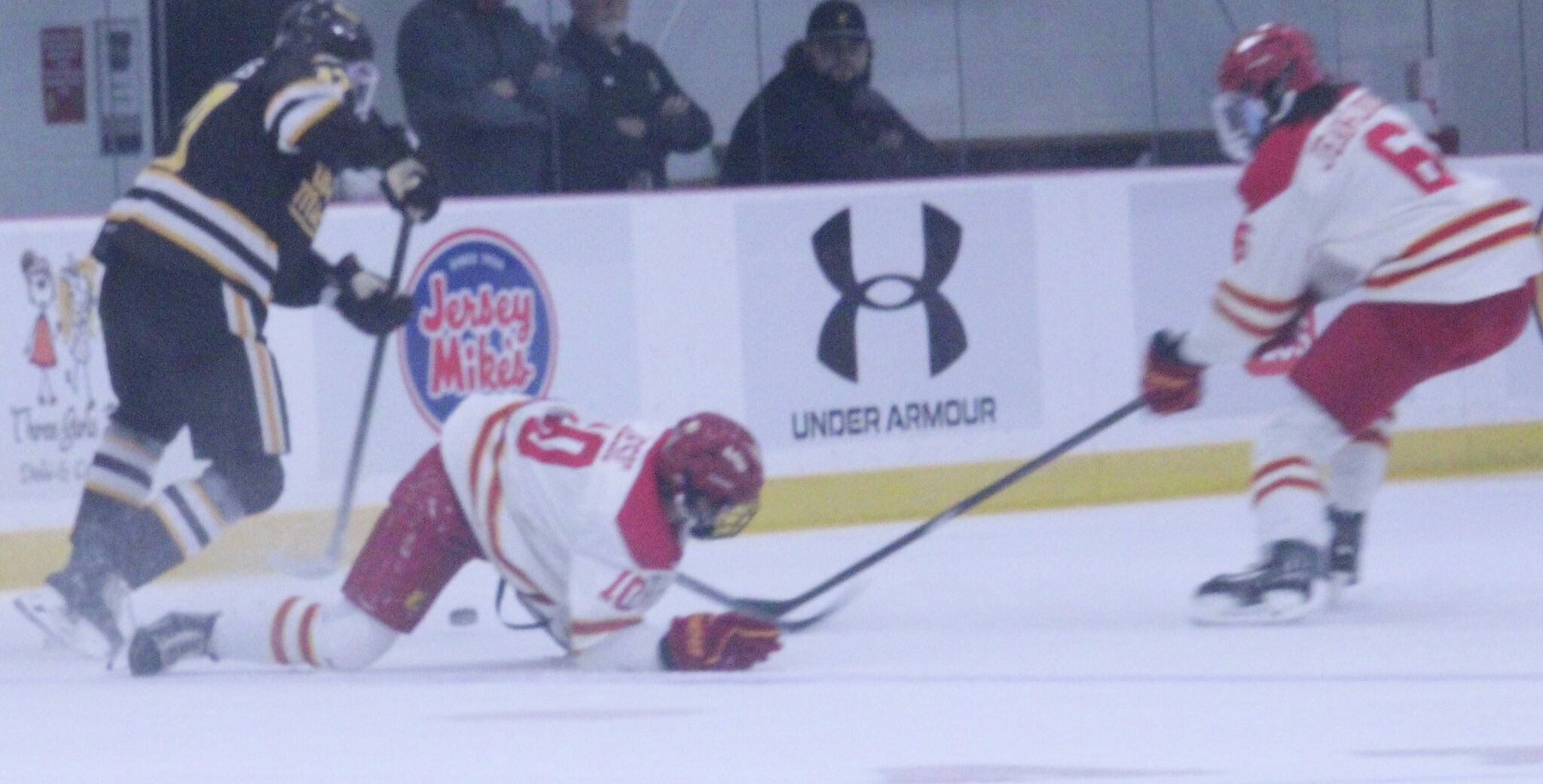Bulldogs lose first home game on Friday
