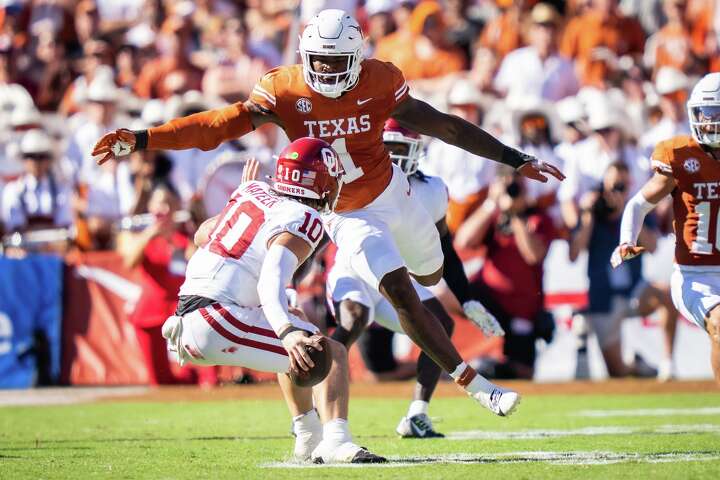 Colin Simmons makes his case to be Texas' top dog after Citrus Bowl