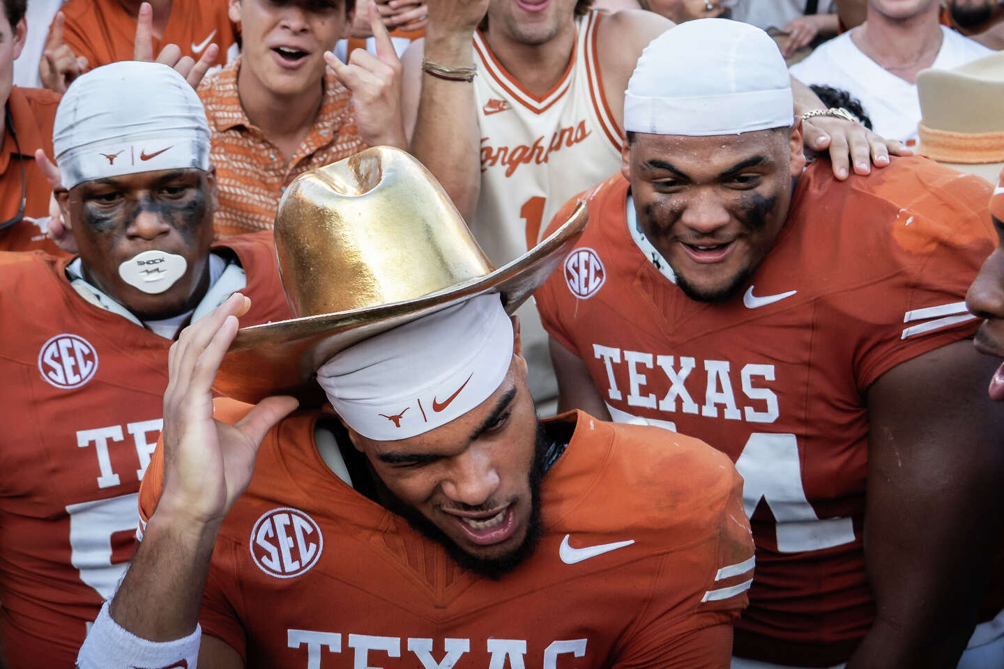 Michael Terry III moving from WR to RB for Texas football. Here's why