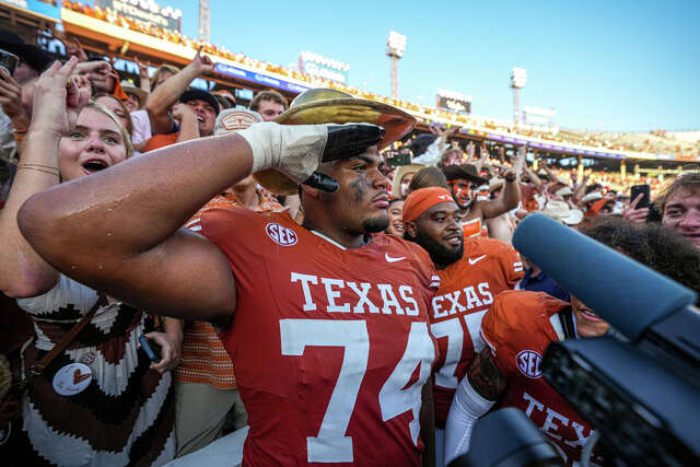 Red River Rivalry 2025: Top moments from Texas vs Oklahoma in photos