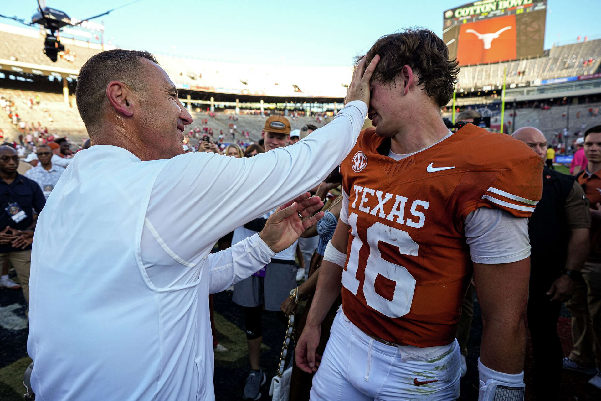 Arch Manning: Sarkisian jokes Longhorns got quarterback for 'free'