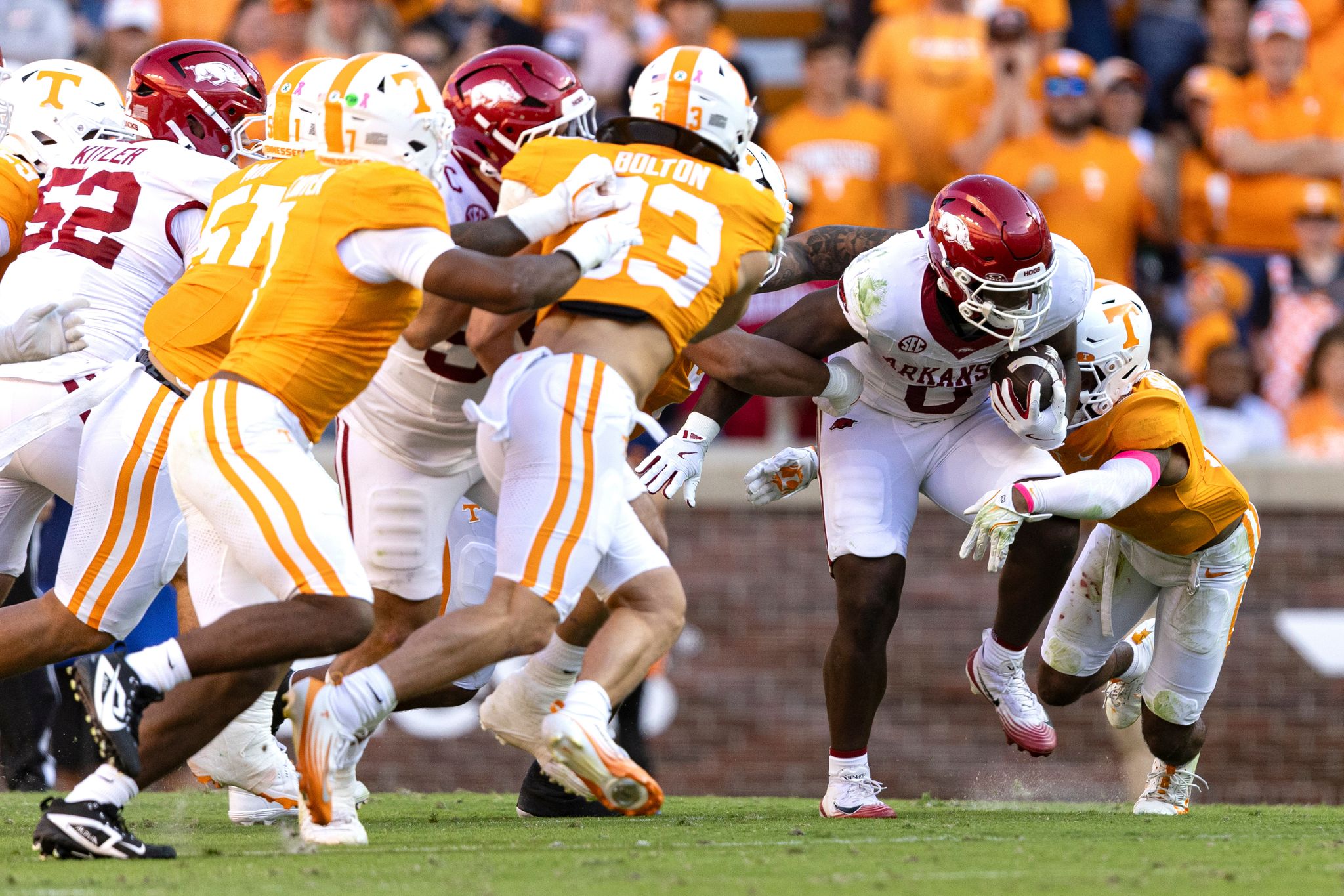 DeSean Bishop run for 146 yards and a TD to lead No. 12 Tennessee past ...