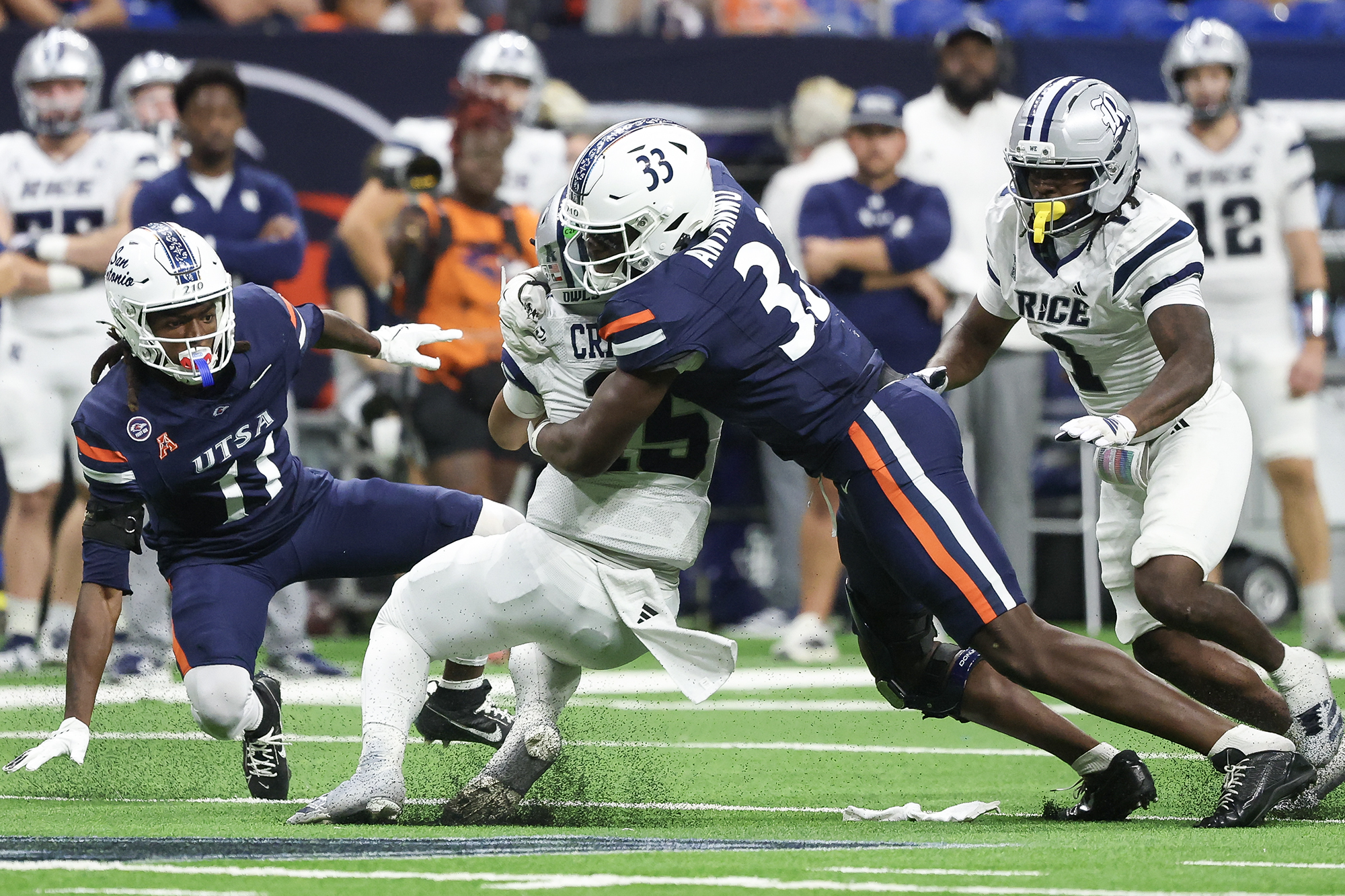 UTSA football unleashes defensive dominance in rout of Rice