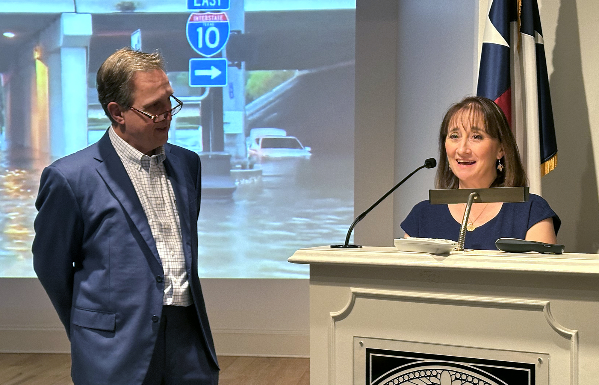 Researcher examines tales of 1900 Galveston storm during local lecture
