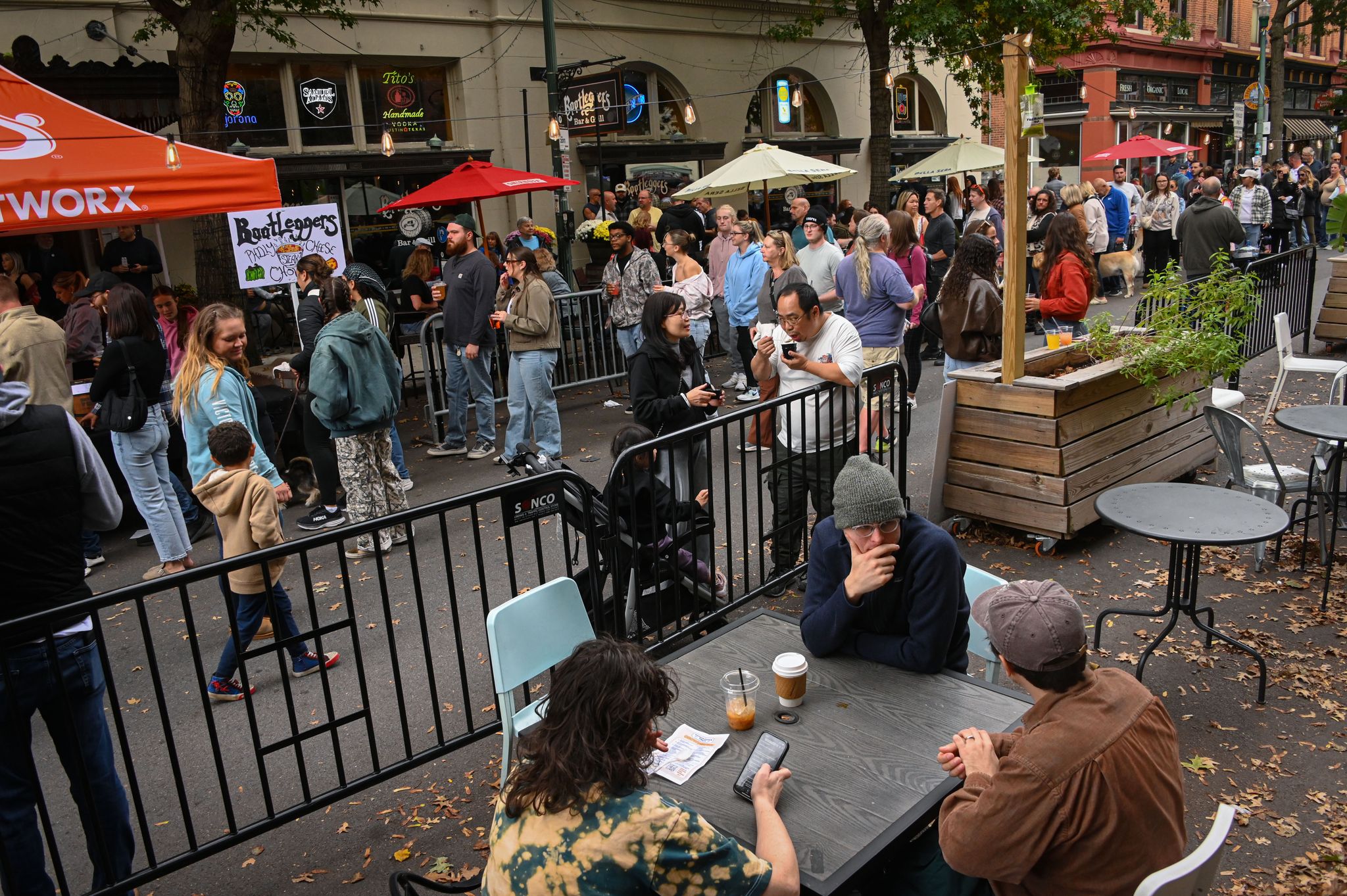 Chowderfest in downtown Troy draws crowds