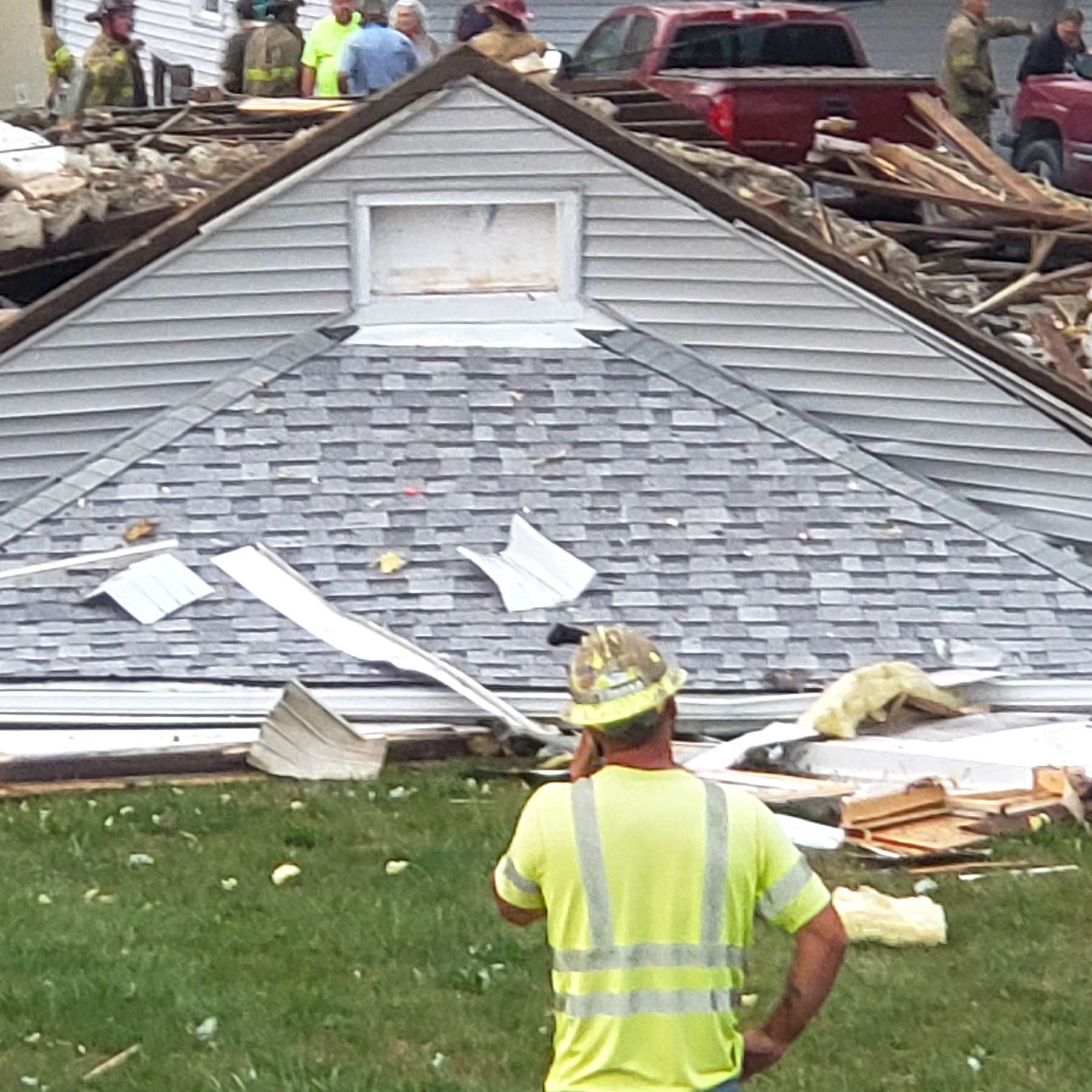 Jacksonville house explosion levels home, injures 2