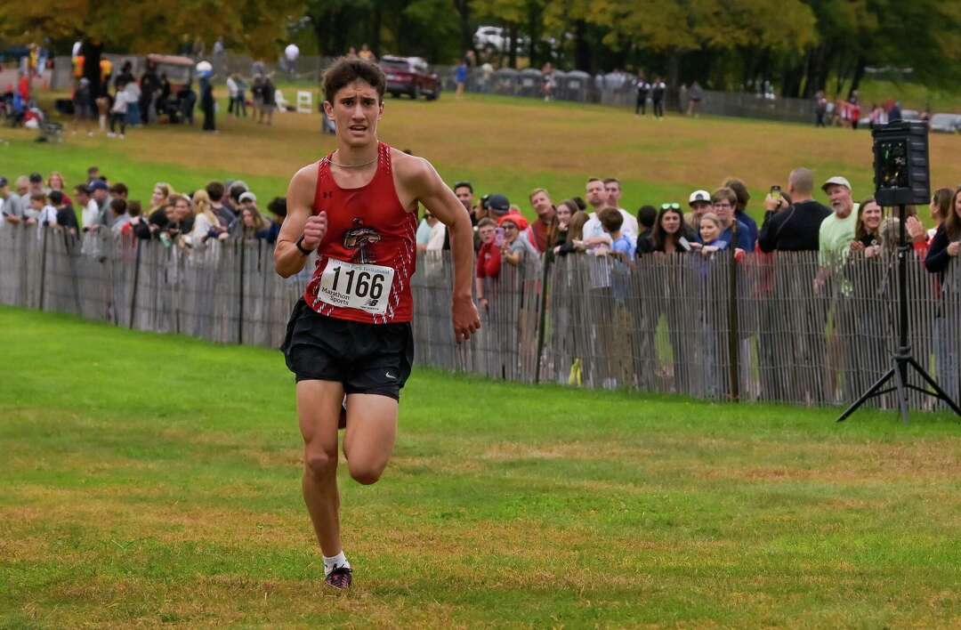 Portland's Burke twins ready to run in final CIAC class meet Saturday