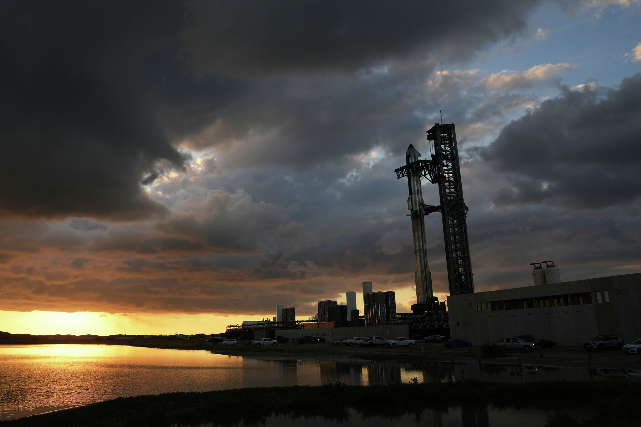 Texas Supreme Court delays hearing on SpaceX beach closures