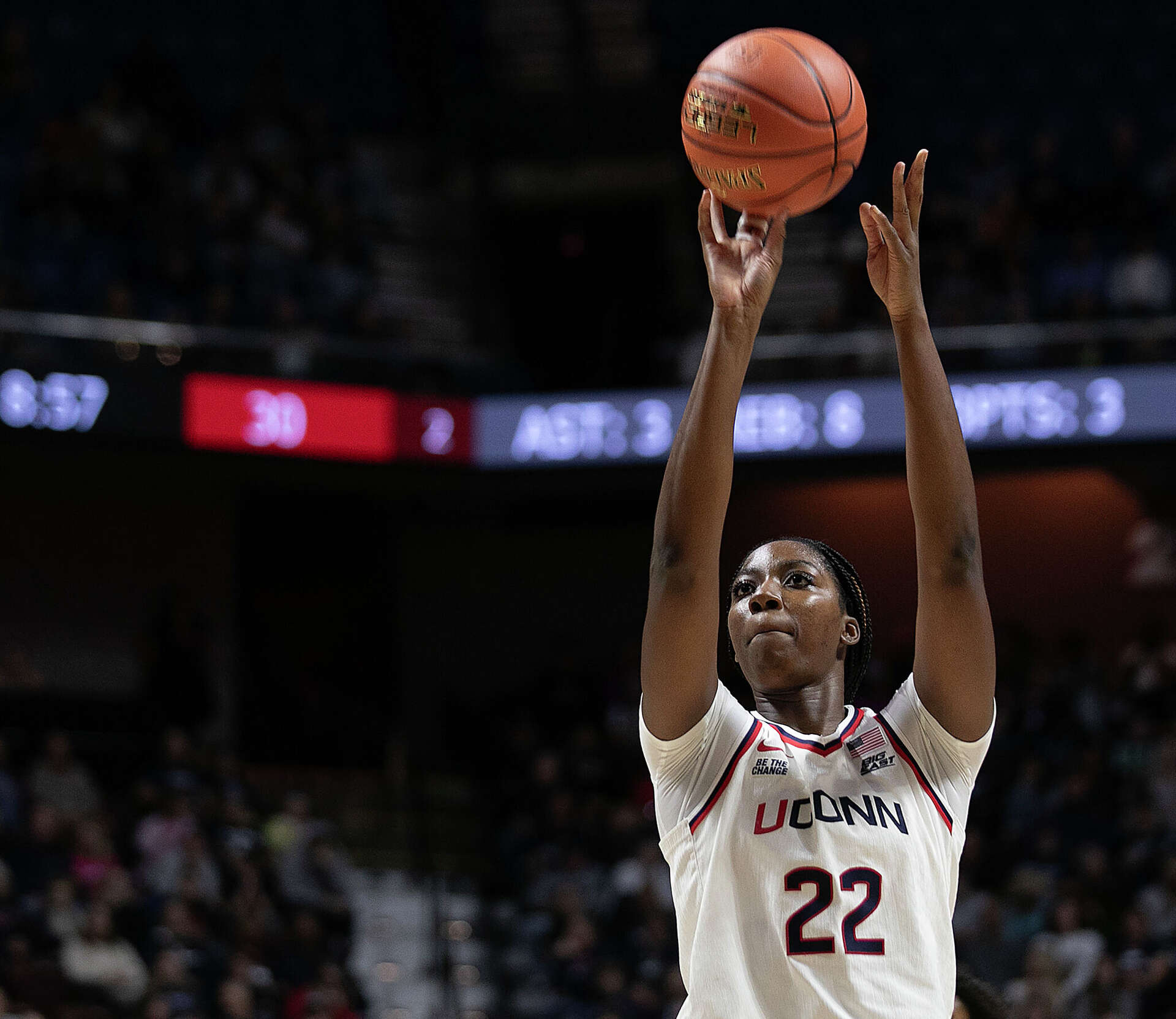 UConn women's basketball runs to exhibition win over BC