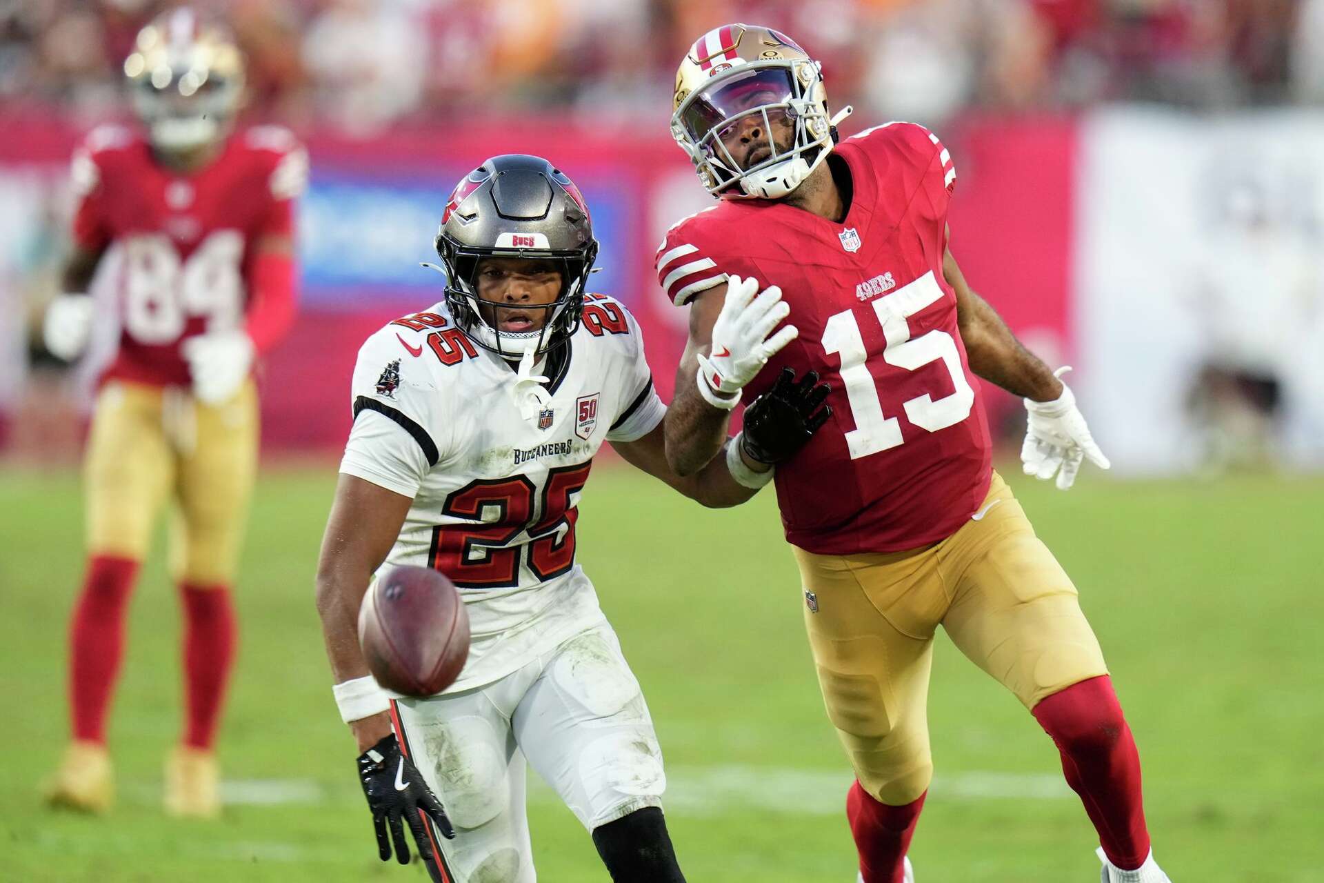 49ers’ Shanahan moves past verbal spat with Jennings: ‘A lot of love’