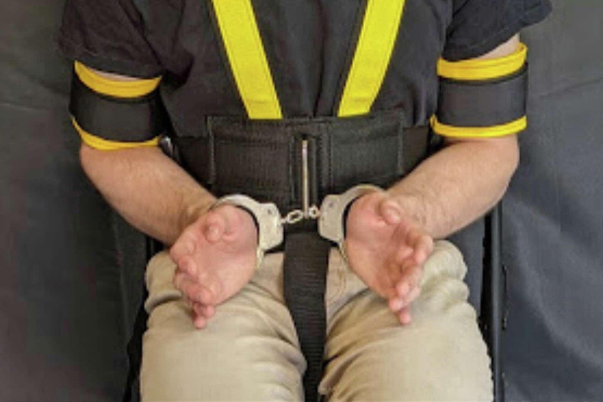 ICE's use of full-body restraints during deportations raises concerns ...