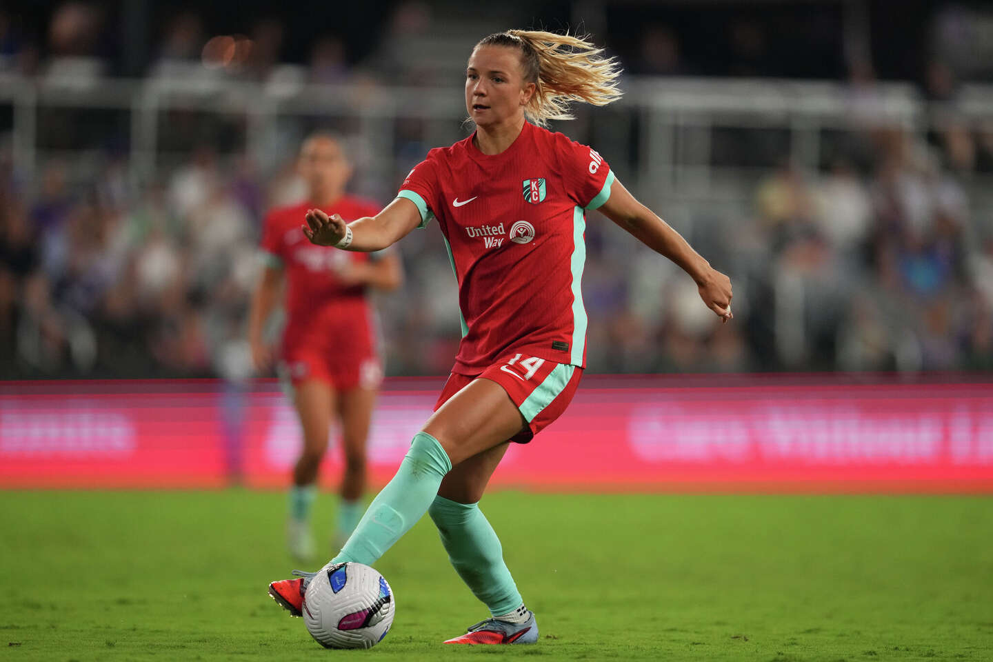 Kansas City Current midfielder Claire Hutton earns 5th USWNT call-up