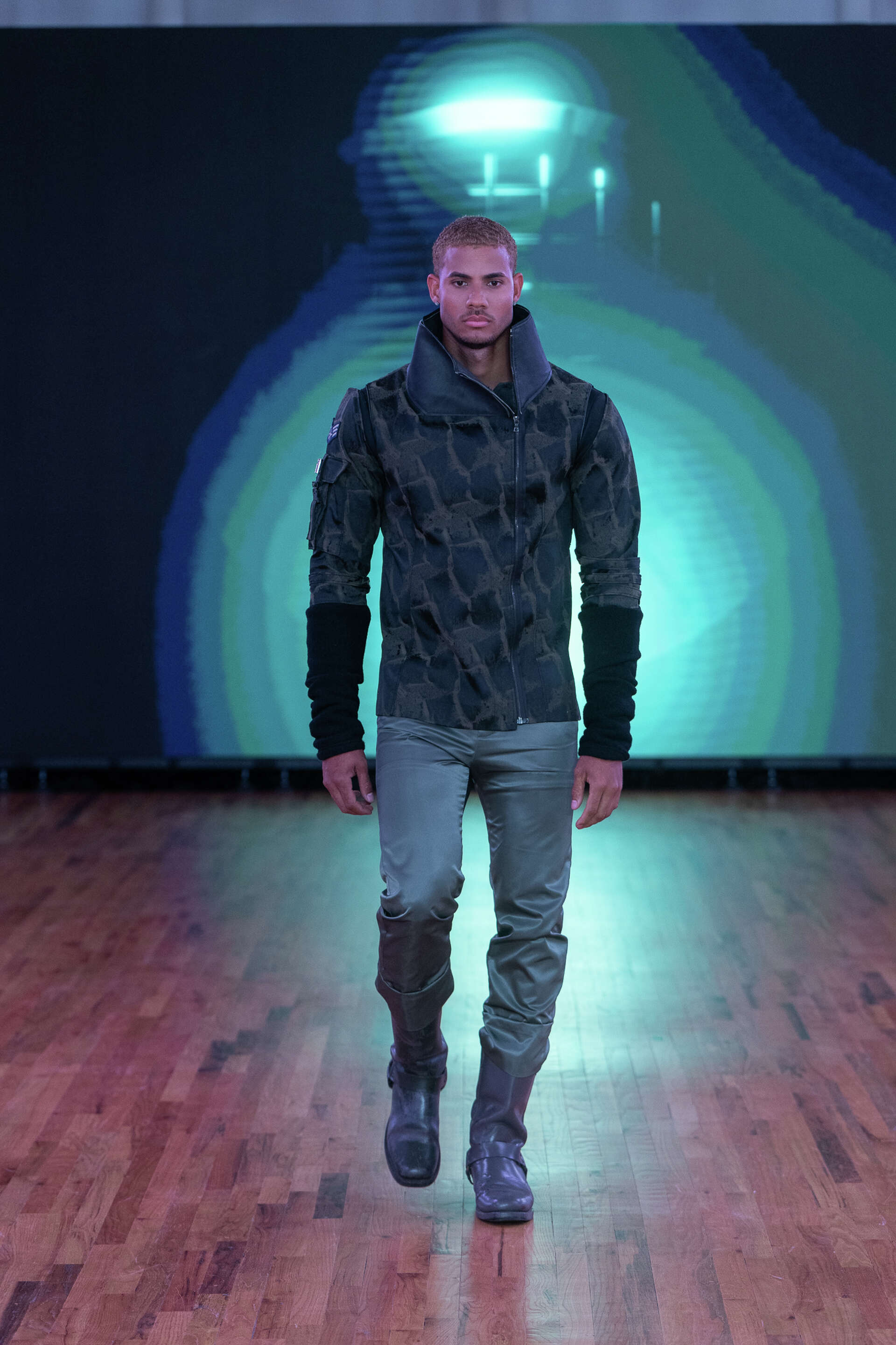 Greenwich designer returns to New York Fashion Week with new line