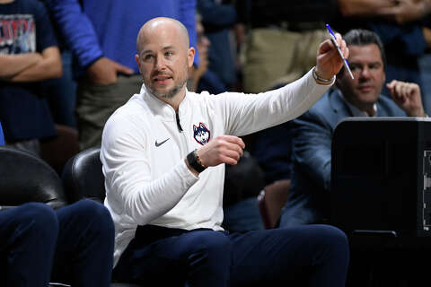 What Dan Hurley said about UConn coach Luke Murray possibly leaving