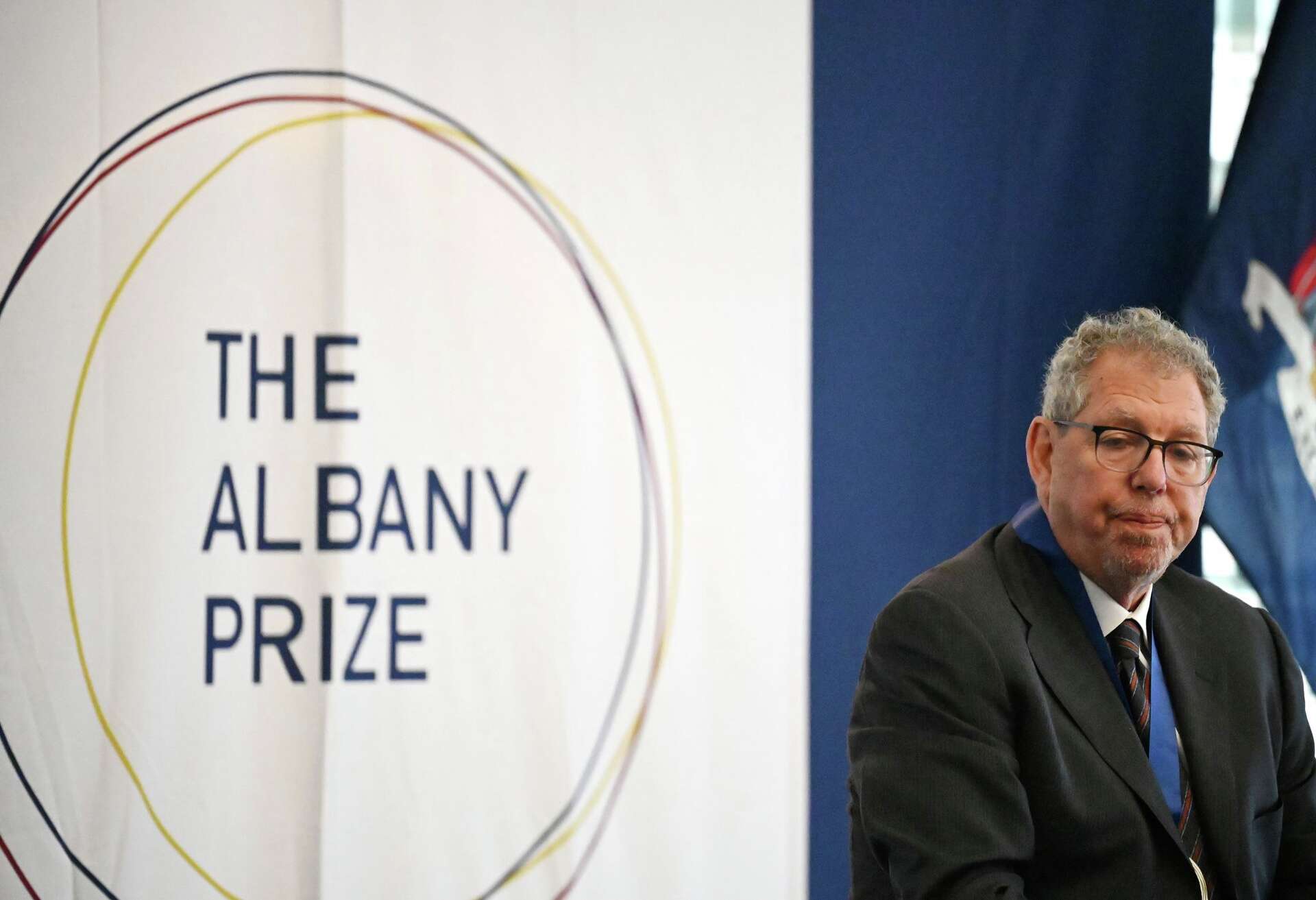Scientist receives $500K Albany Prize for medicine, biomed research