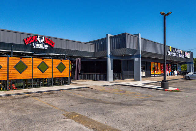 'Crime den' raided in Austin, local businesses speak up