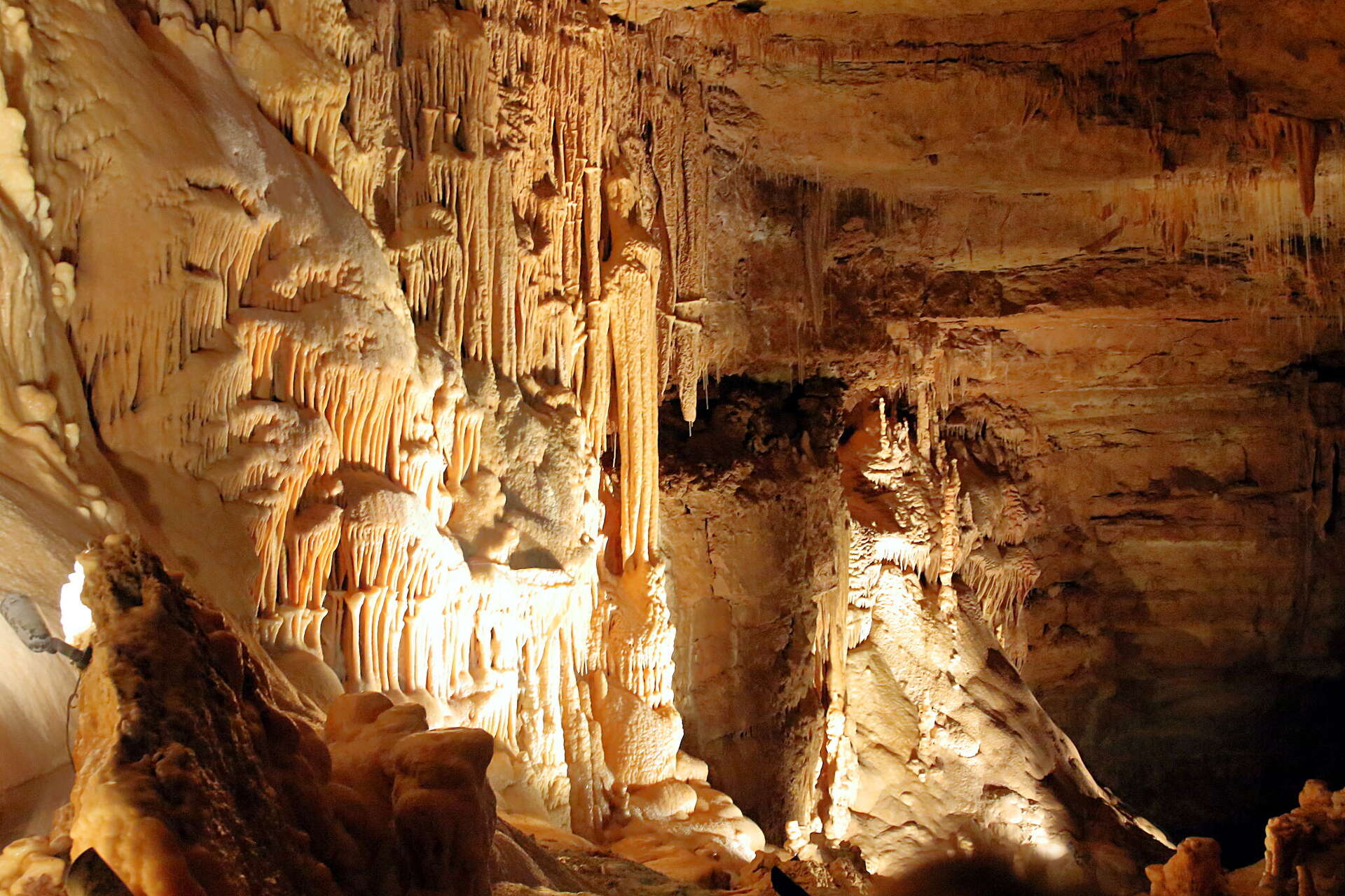 Texas' coolest underground caverns near San Antonio