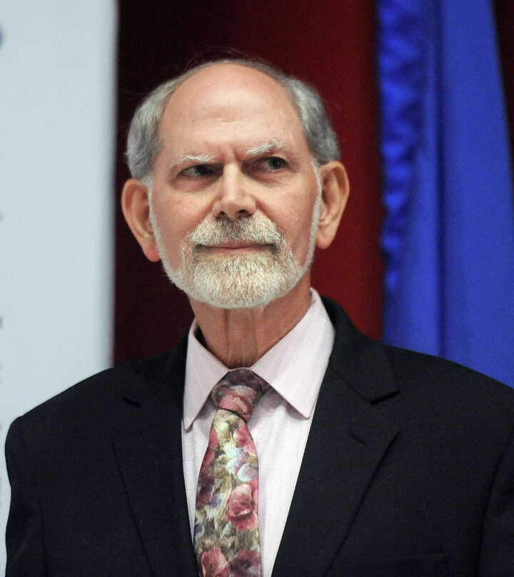 Democrat David Chess is Stratford mayor, unofficial results say