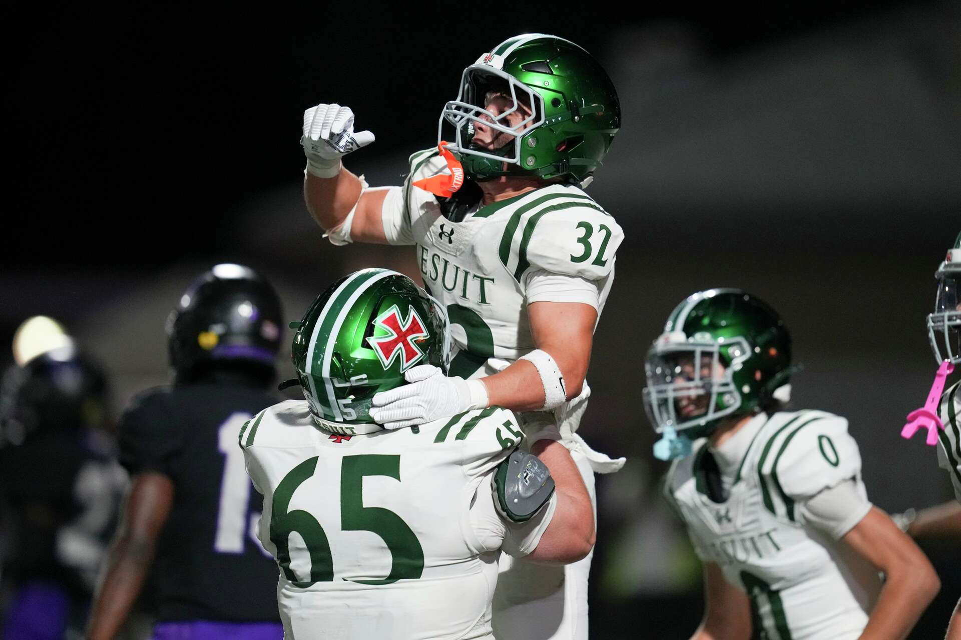 Strake Jesuit running back Johnny Hebert runs for 385 yards