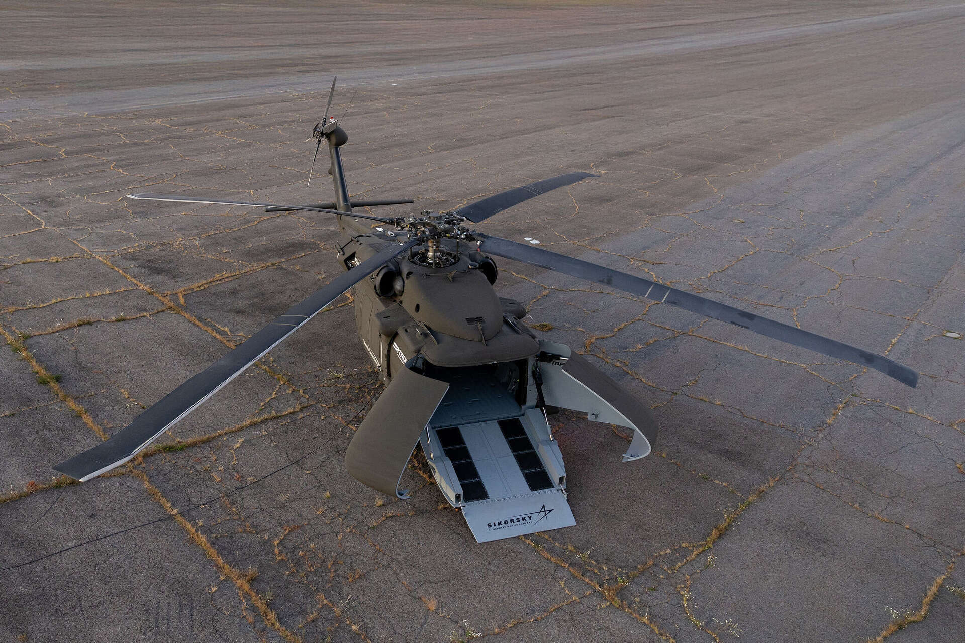 Sikorsky shows off U-Hawk cargo drone — cockpit not included