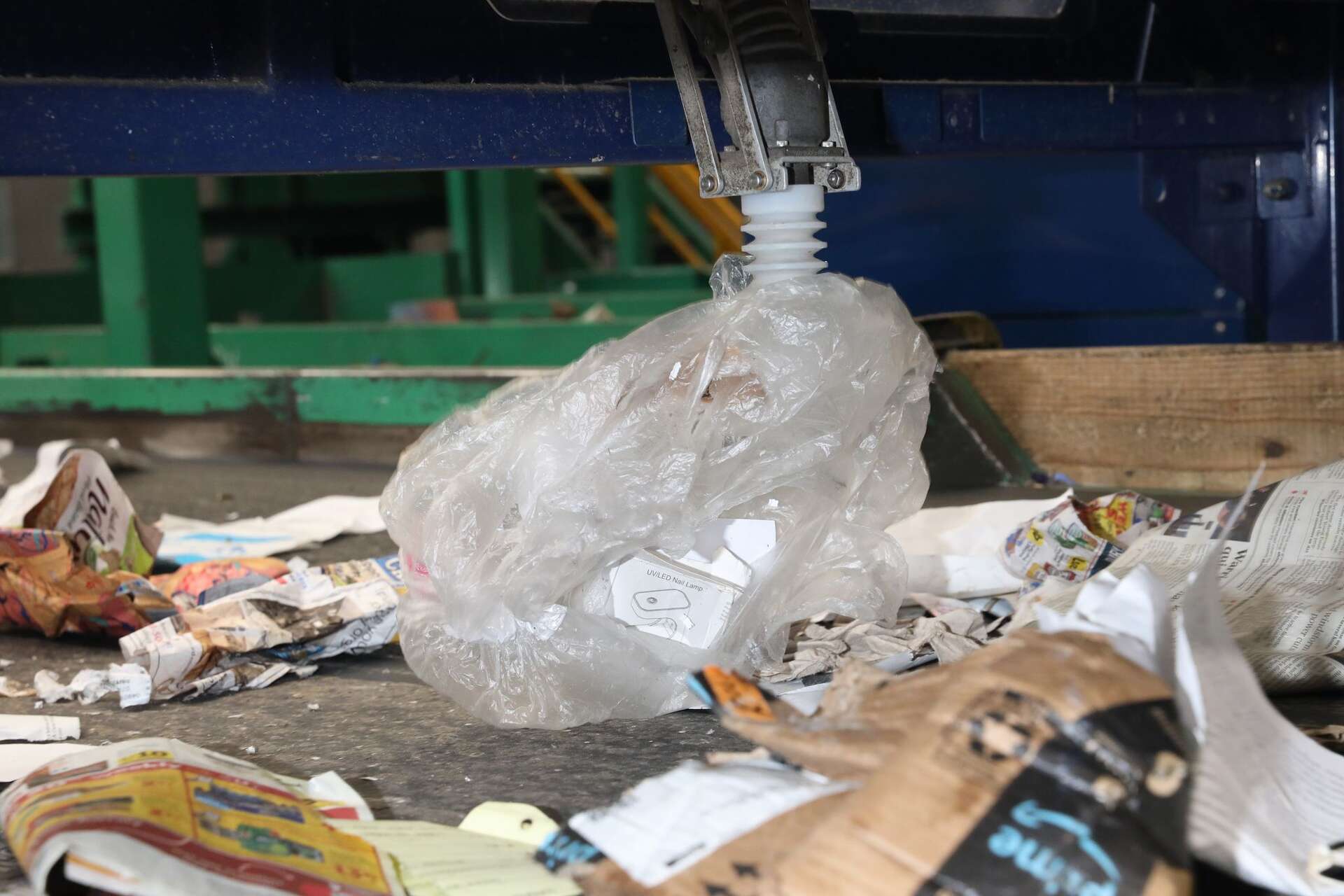 California says 4 plastic bag makers will stop sales in state