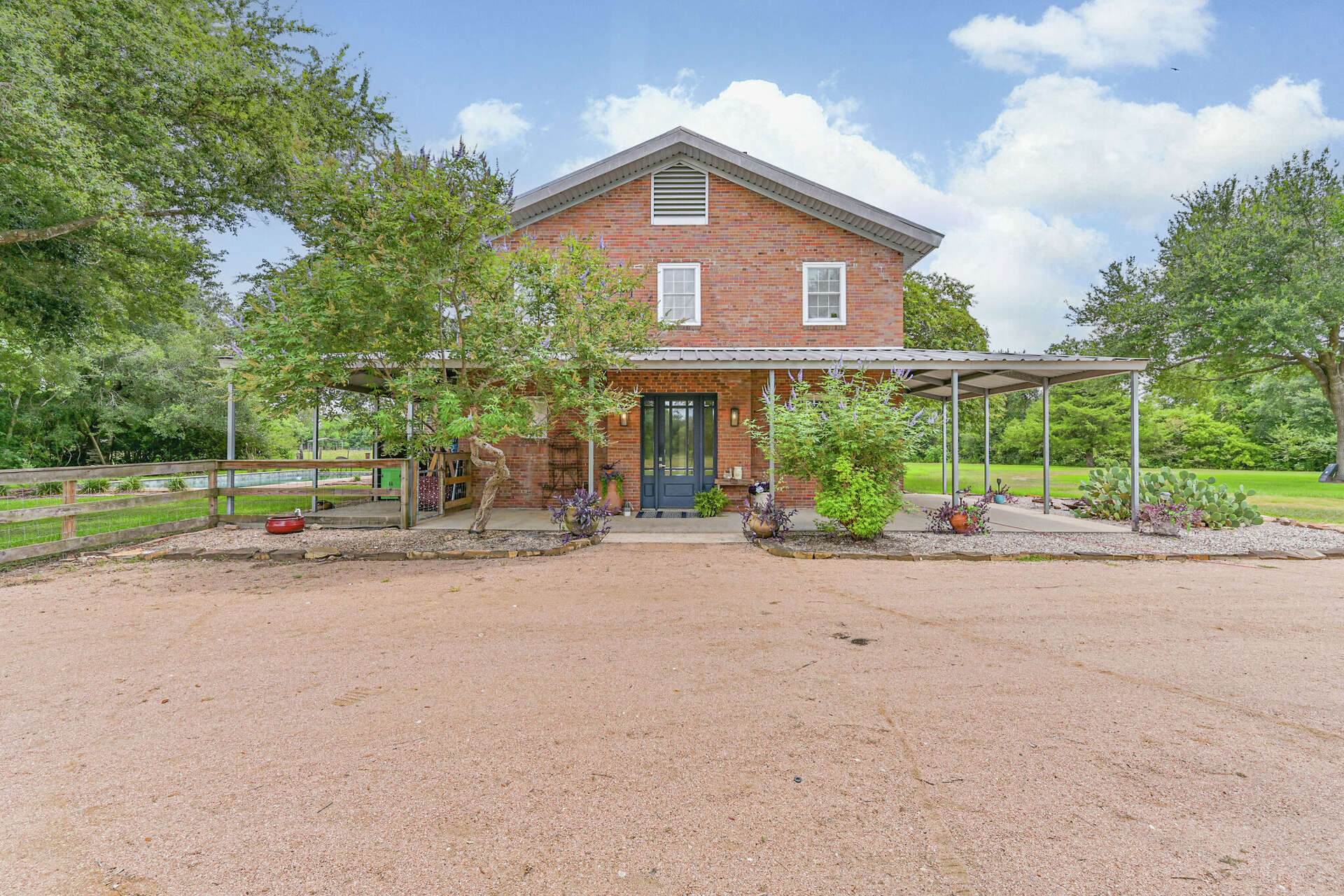 WWII Texas blimp base reimagined as $1.25M Gulf Coast retreat