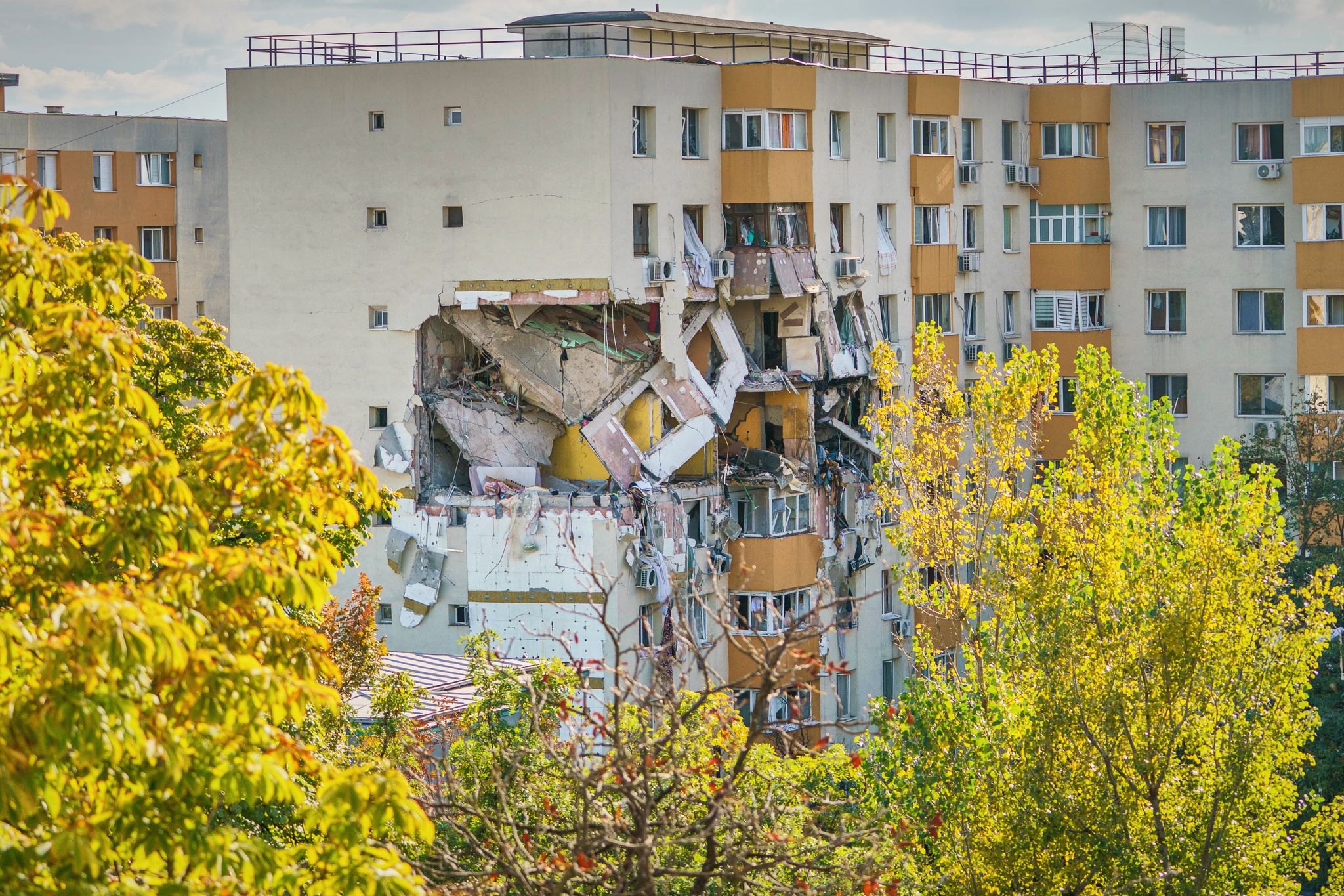Powerful blast at apartment building in Romania’s capital kills 3 and ...