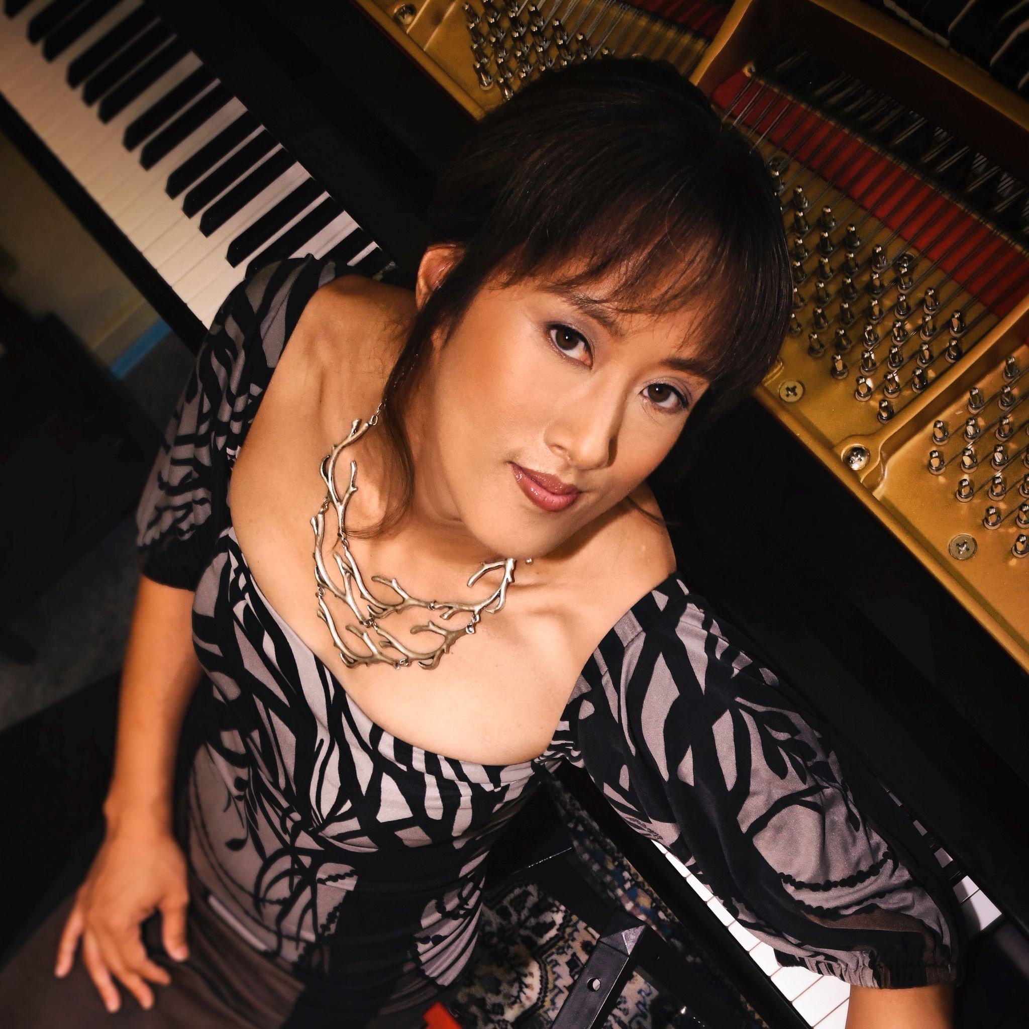 BCNARTS: Best Bets: Vienna Teng, Viano String Quartet Appear In ...